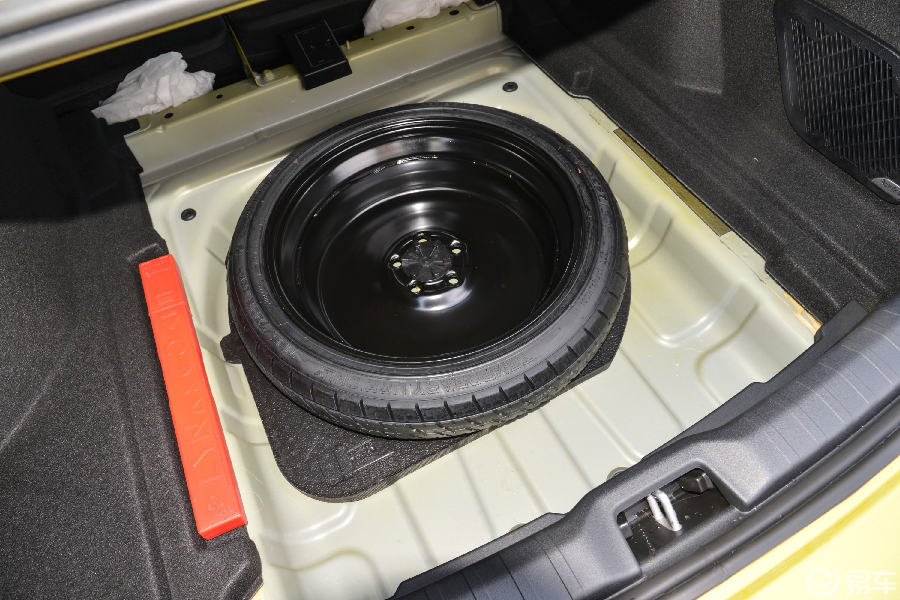 【领克0303+ 2.0T 自动四驱驭风版 5座备胎图片-汽车图片大全】-易车