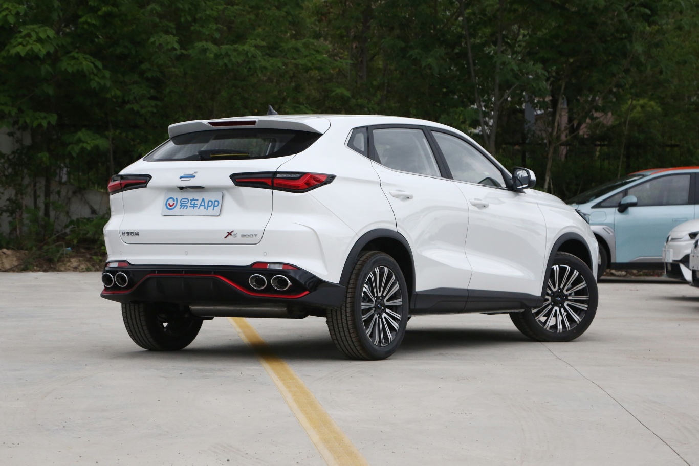 【长安欧尚X5畅享版 1.5T 尊享型侧后45度车头向右水平图片-汽车图片大全】-易车