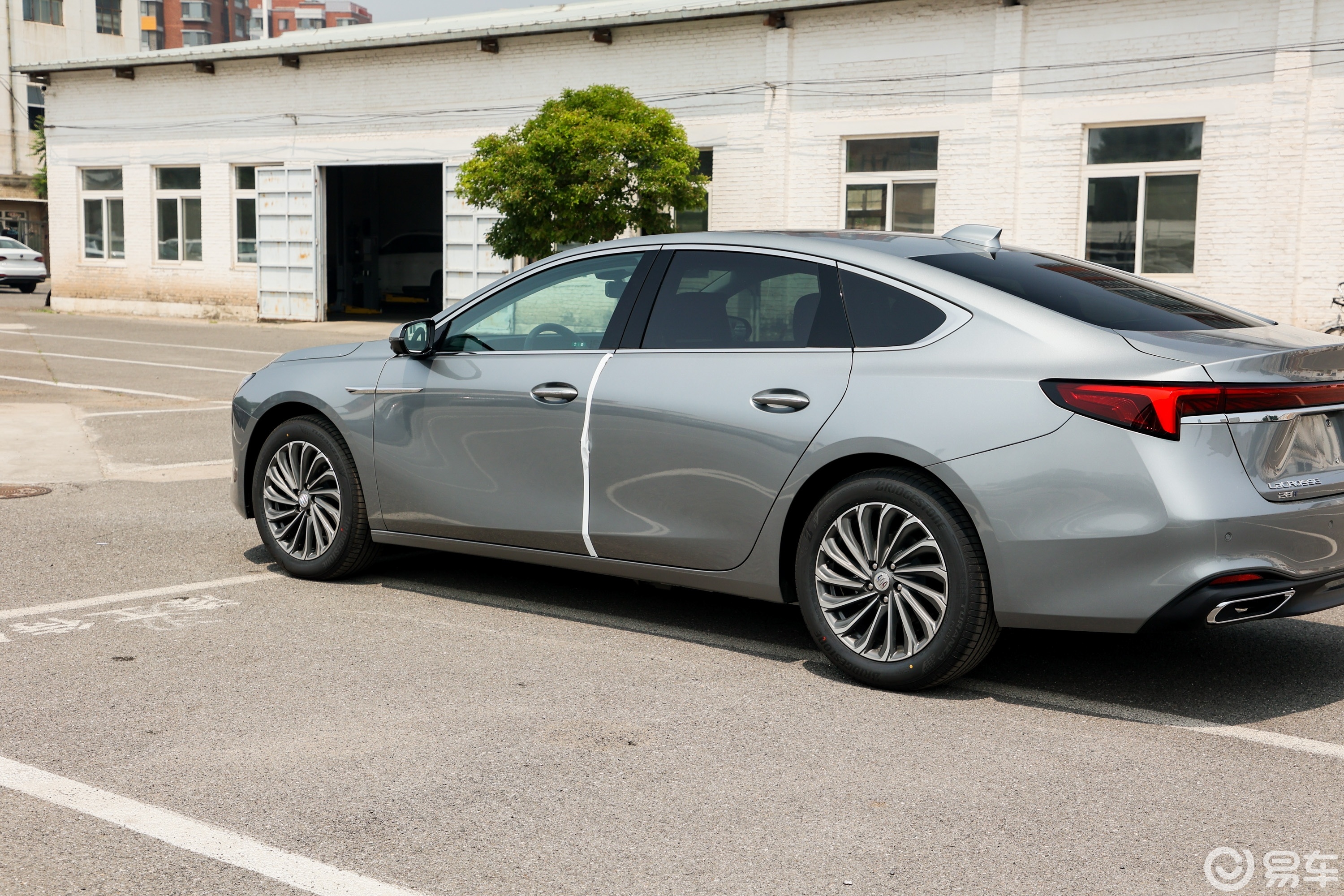 【君越28T 越尊版外观细节图片-汽车图片大全】-易车