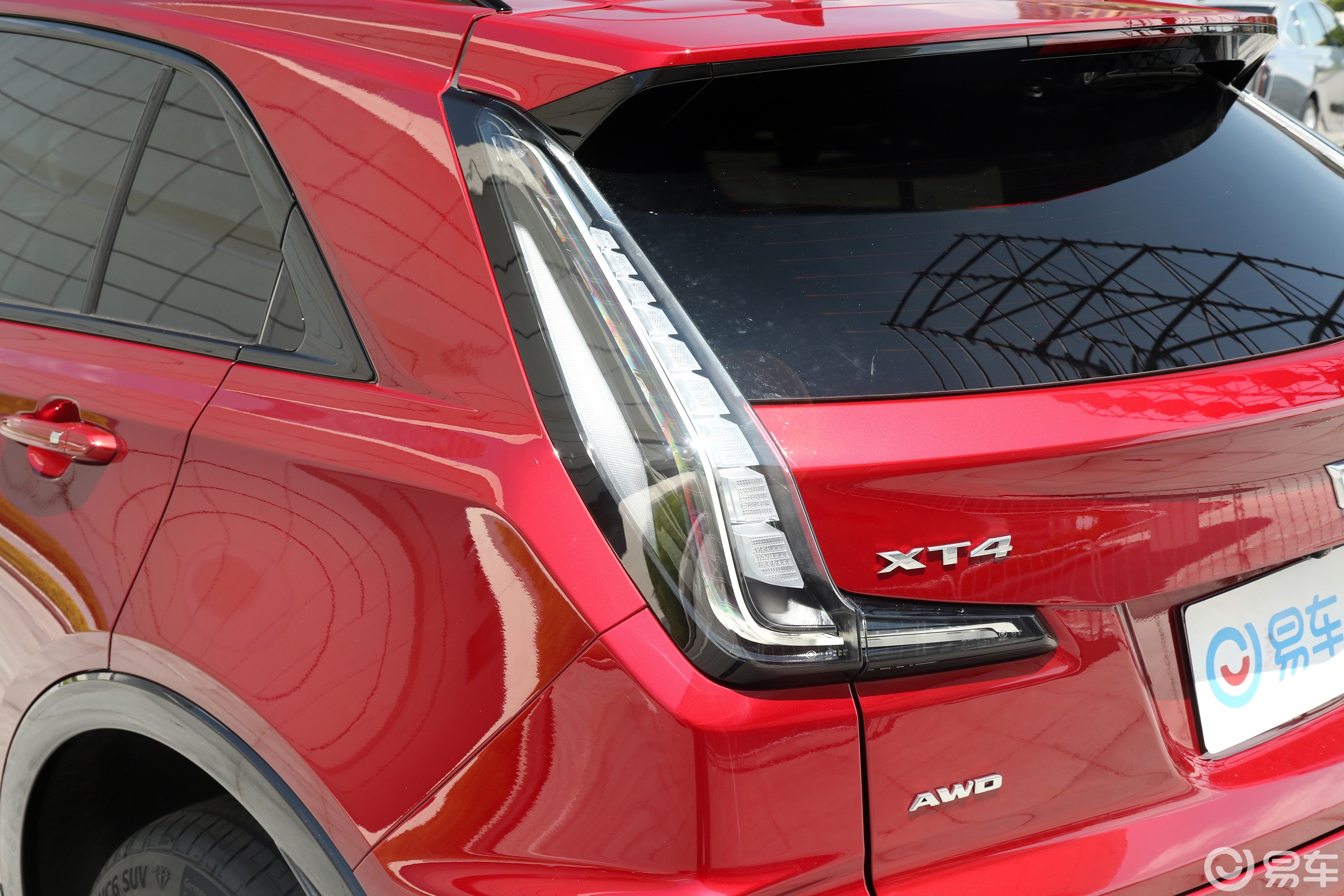 【凯迪拉克XT428T 四驱豪华型尾灯侧45度俯拍图片-汽车图片大全】-易车