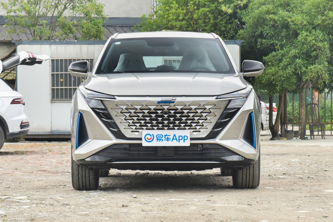 【长安欧尚Z6新能源1.5T 150km 旗舰PLUS正前水平图片-汽车图片大全】-易车