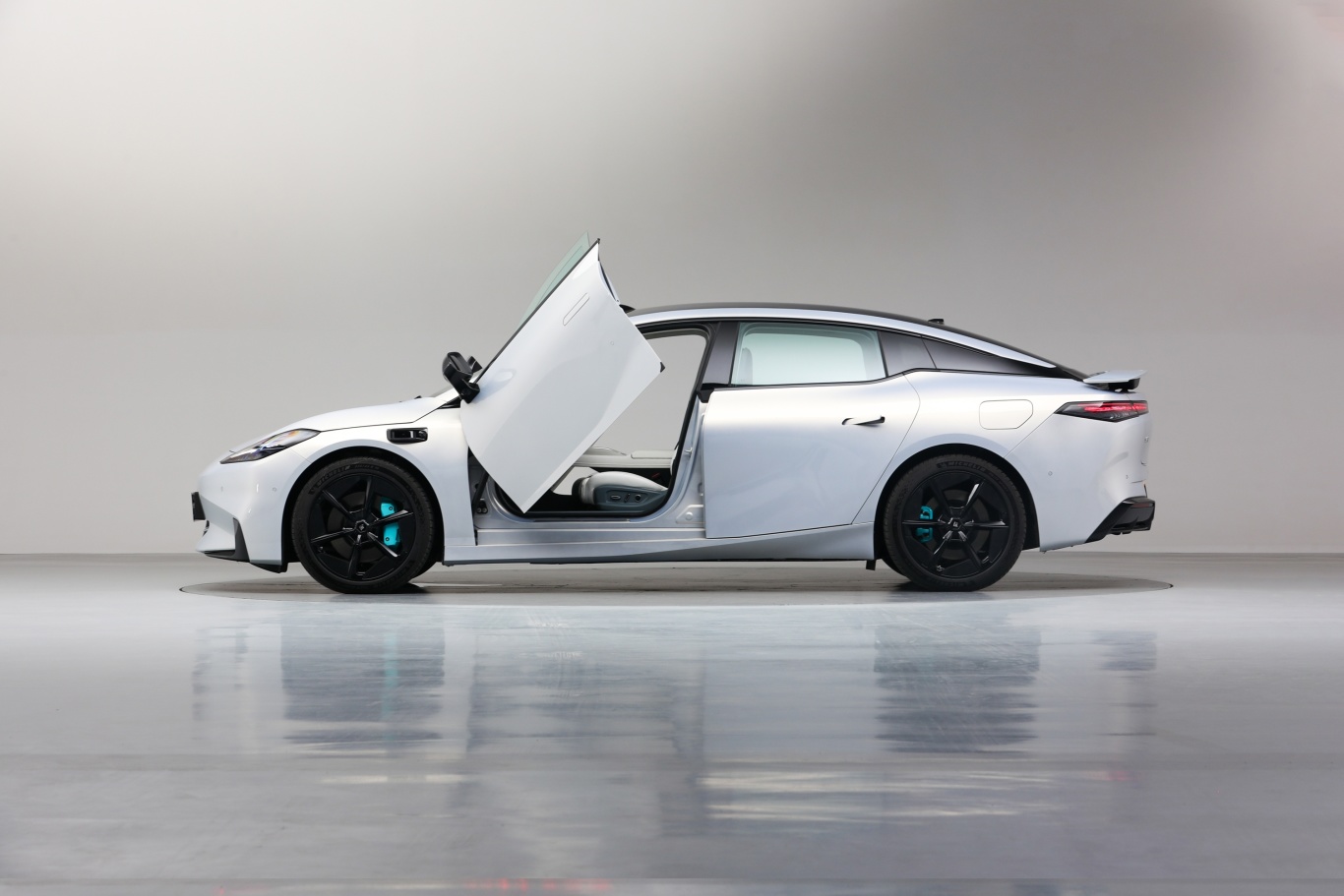 【昊铂GT710km 超充MAX版外观细节图片-汽车图片大全】-易车