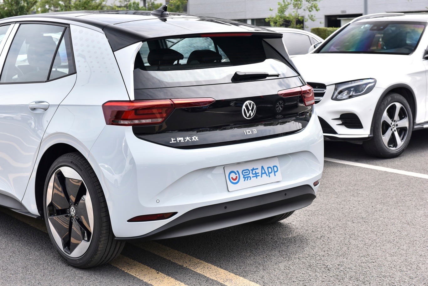 【大众ID.3升级款 450km 极智版车尾特写图片-汽车图片大全】-易车
