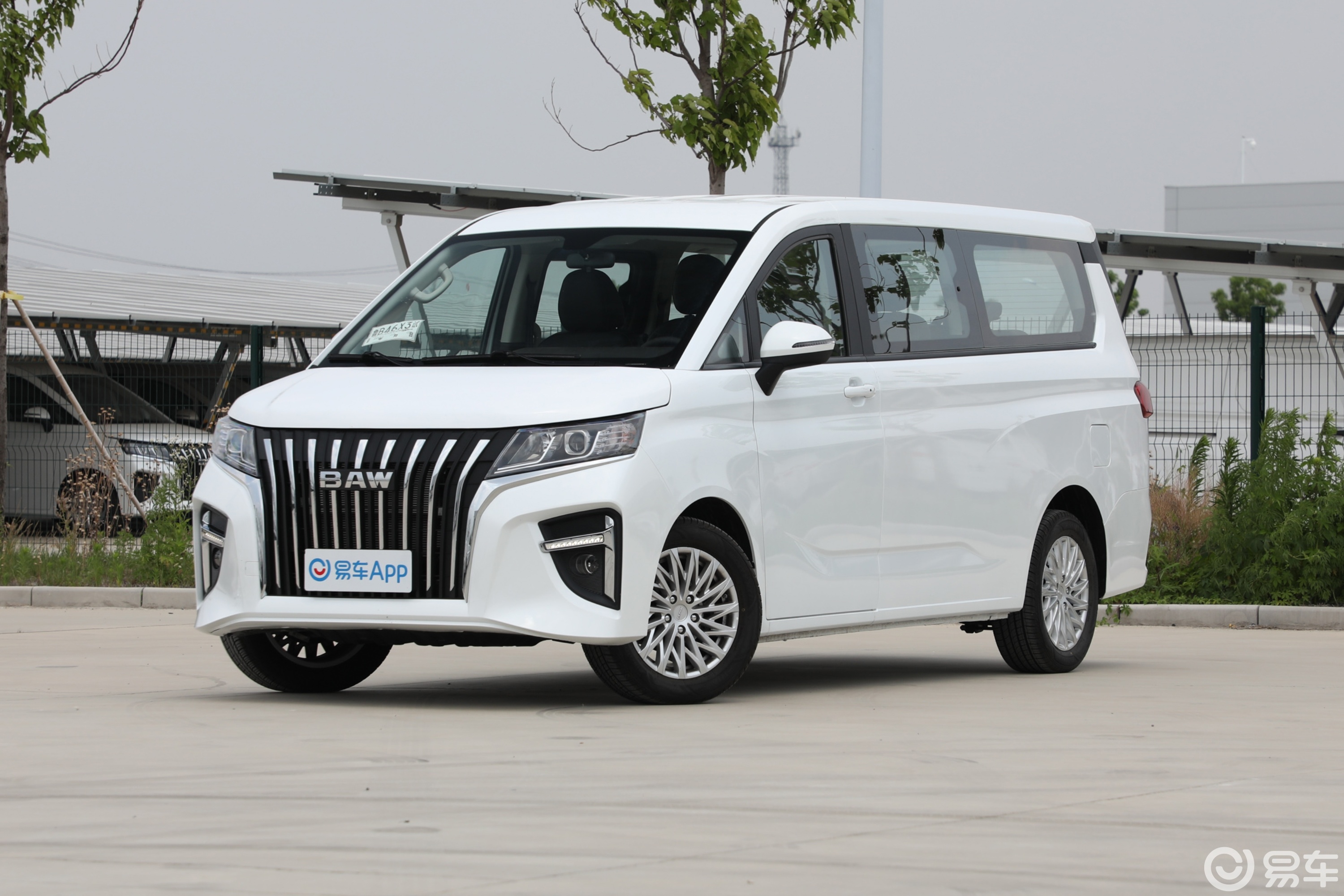 【锐胜王牌M72.0L 自动长轴商务型 7座侧前45度车头向左水平图片-汽车图片大全】-易车