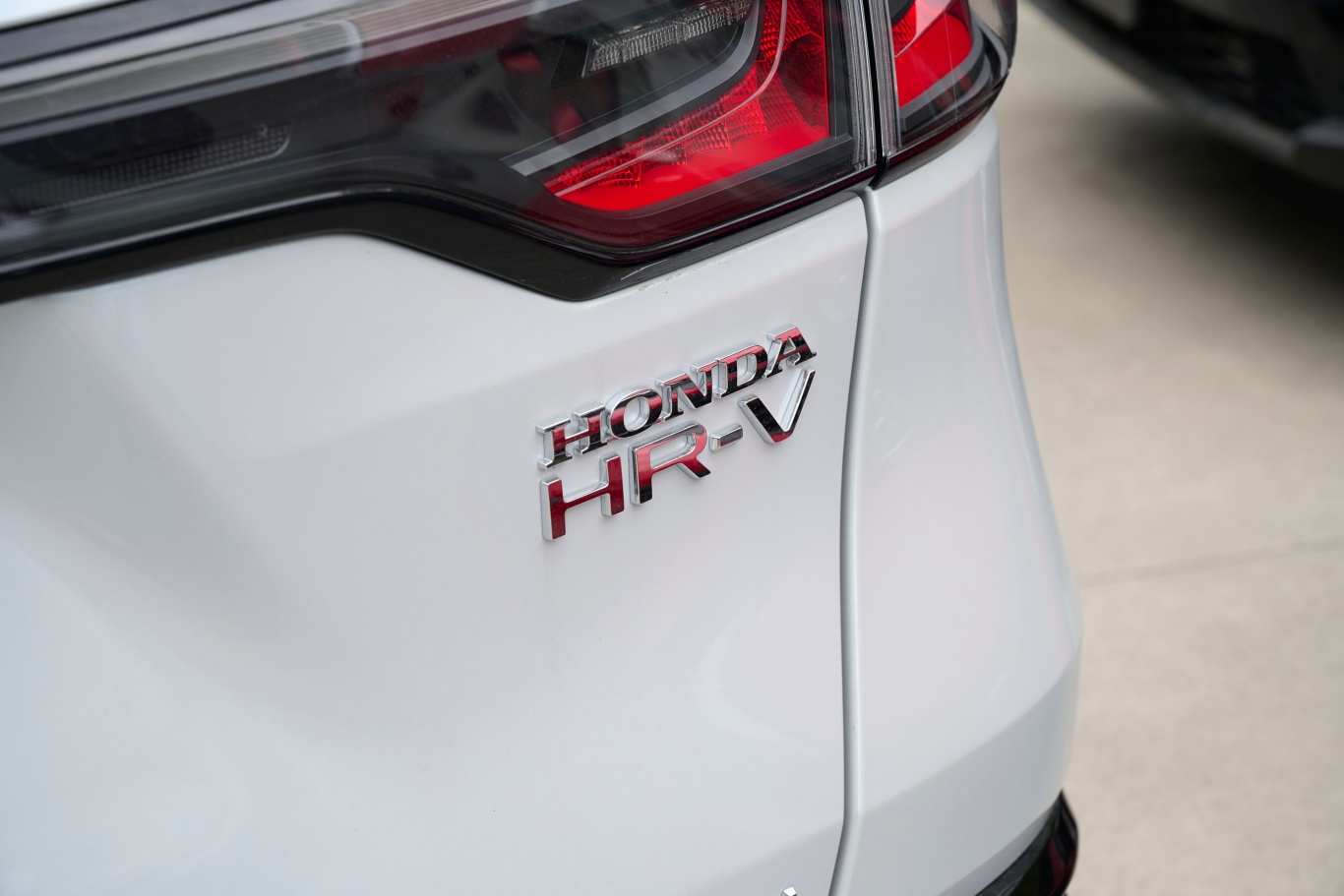 【本田HR-Ve:HEV 2.0L 动速版外观细节图片-汽车图片大全】-易车