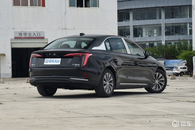 2023款红旗E-QM5 560KM PLUS正式上市 售19.98万元_易车