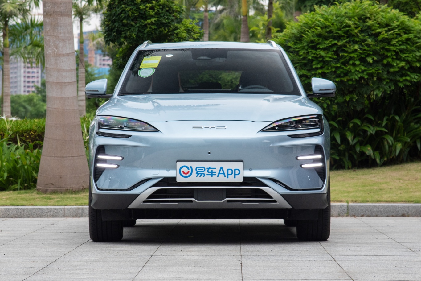 【宋PLUS新能源EV 冠军版 605km 旗舰PLUS正前水平图片-汽车图片大全】-易车