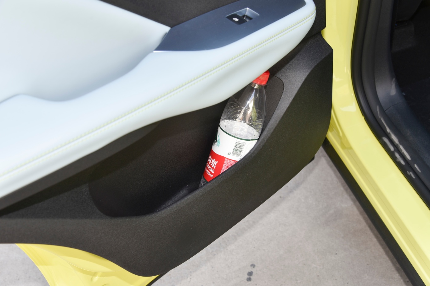 【海鸥305km 活力版后排空间图片-汽车图片大全】-易车