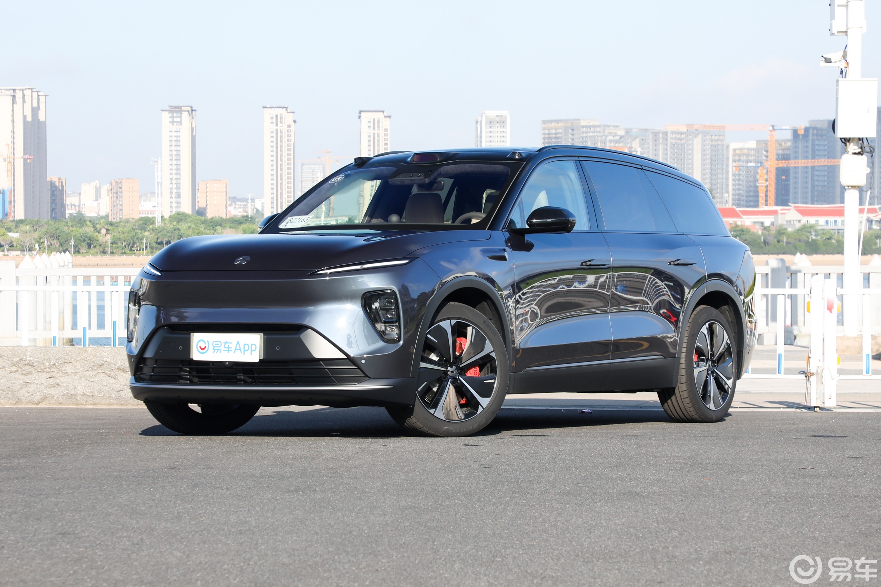 【蔚来ES8605km 行政版 100kWh侧前45度车头向左水平图片-汽车图片大全】-易车