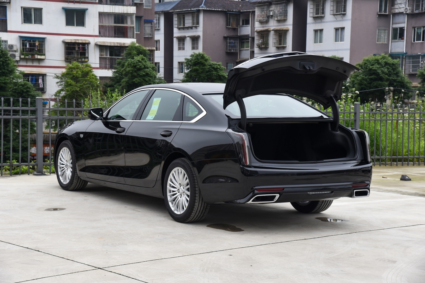 【凯迪拉克CT628T 风尚型后备厢开启45度侧拍图片-汽车图片大全】-易车