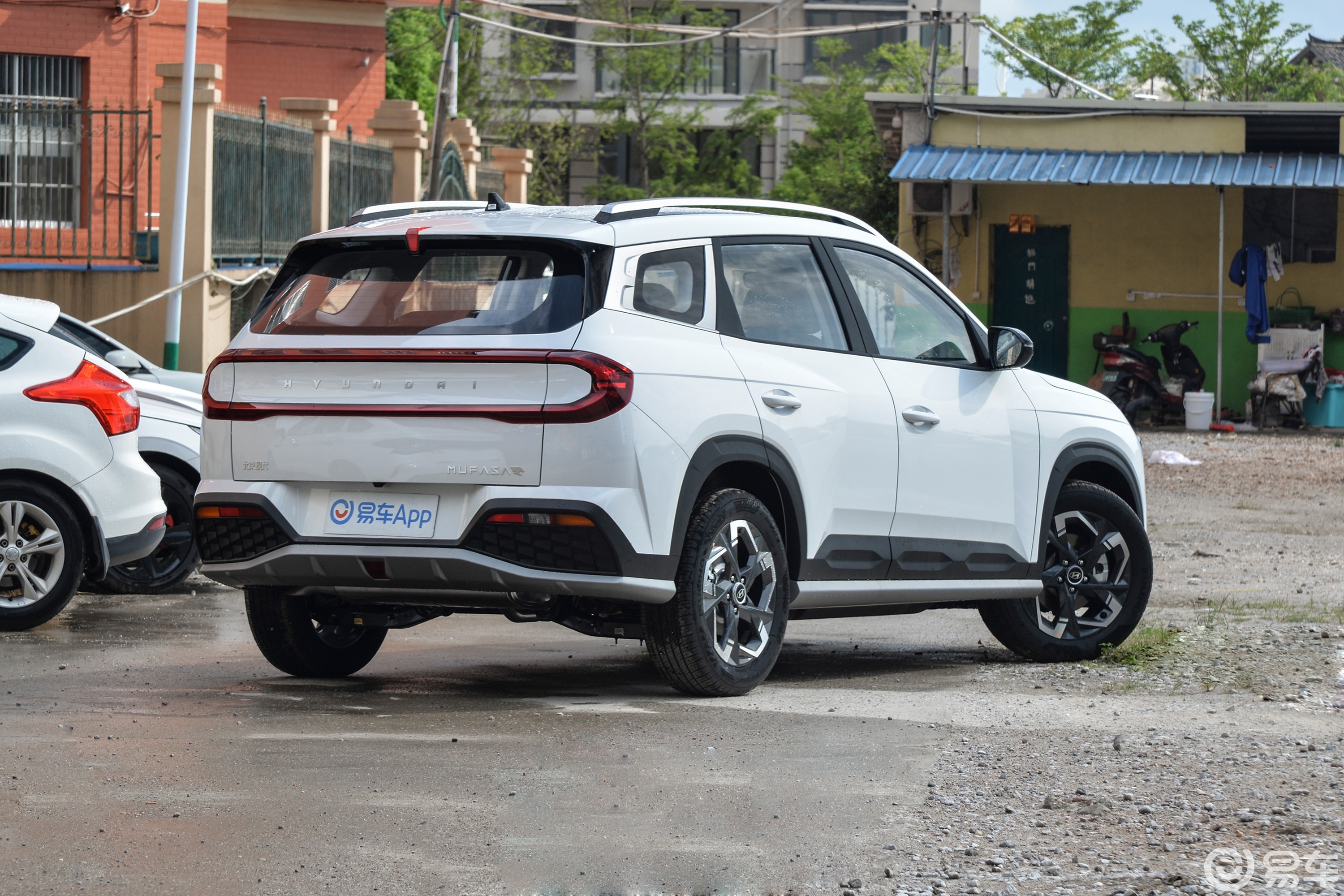 【现代ix35沐飒 2.0L DLX豪华版侧后45度车头向右水平图片-汽车图片大全】-易车