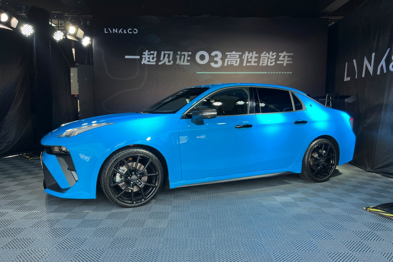 【领克0303+ 2.0T 自动两驱TCR Cyan 2座外观图片-汽车图片大全】-易车