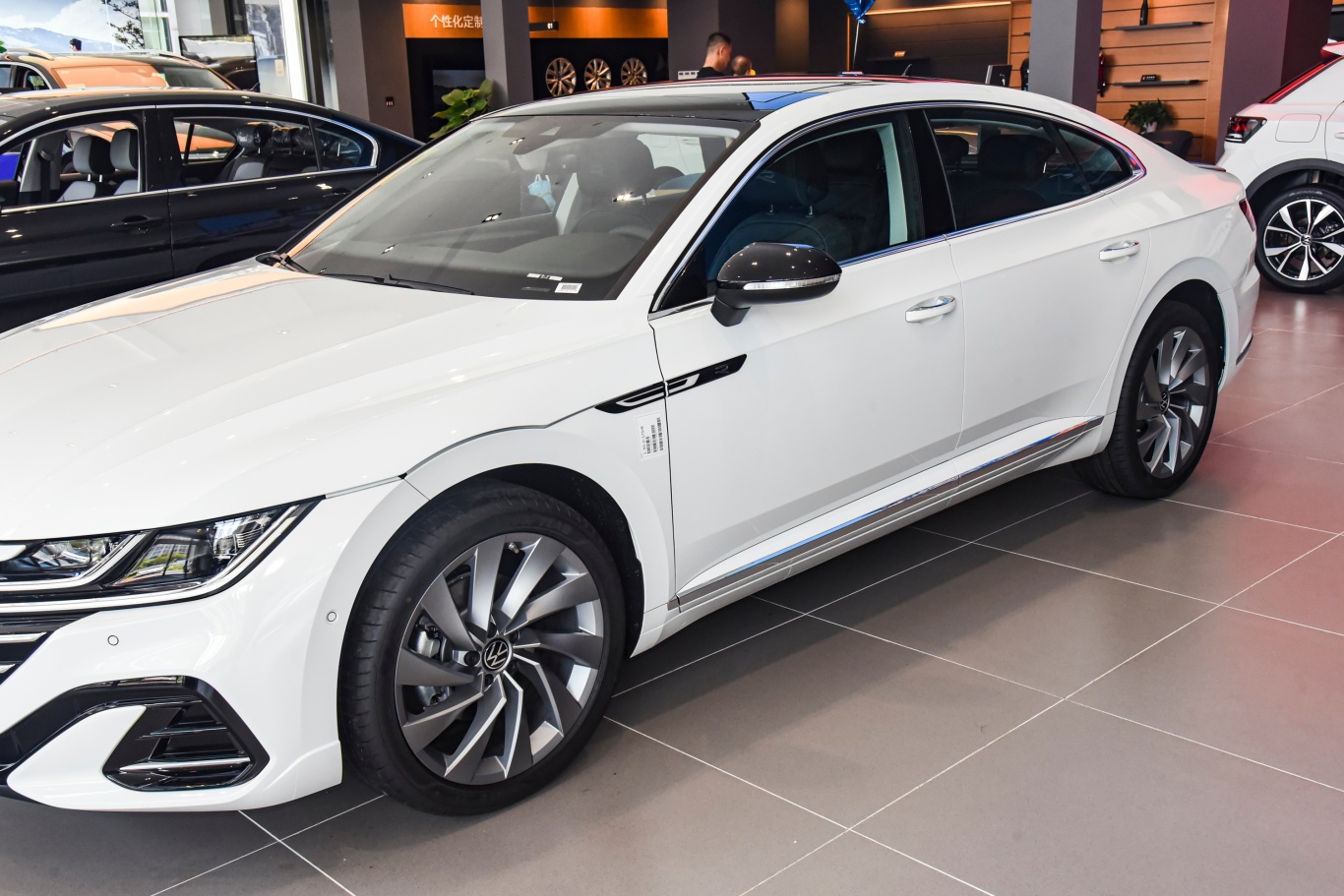 【一汽-大众CC改款 380TSI 夺目版外观细节图片-汽车图片大全】-易车