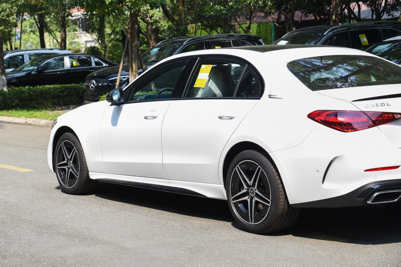 【奔驰C级改款二 C 260 L 皓夜运动版外观细节图片-汽车图片大全】-易车