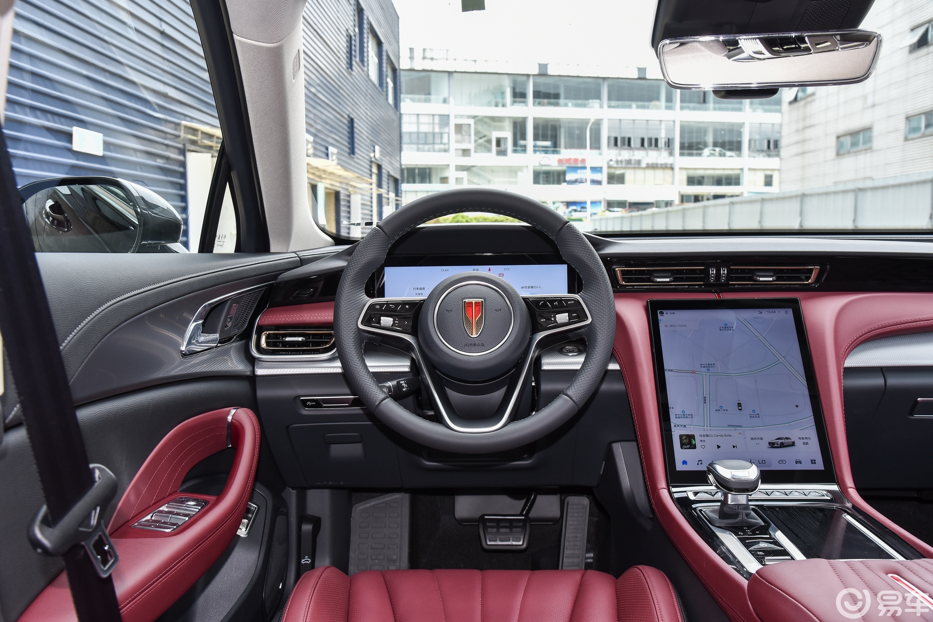 【红旗H52.0T 自动智联旗畅版驾驶位区域图片-汽车图片大全】-易车