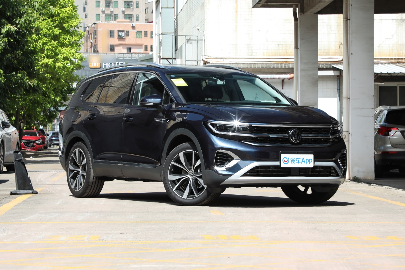 【揽境改款 530TSI 四驱旗舰胜境版Pro 6座侧前45度车头向右水平图片-汽车图片大全】-易车