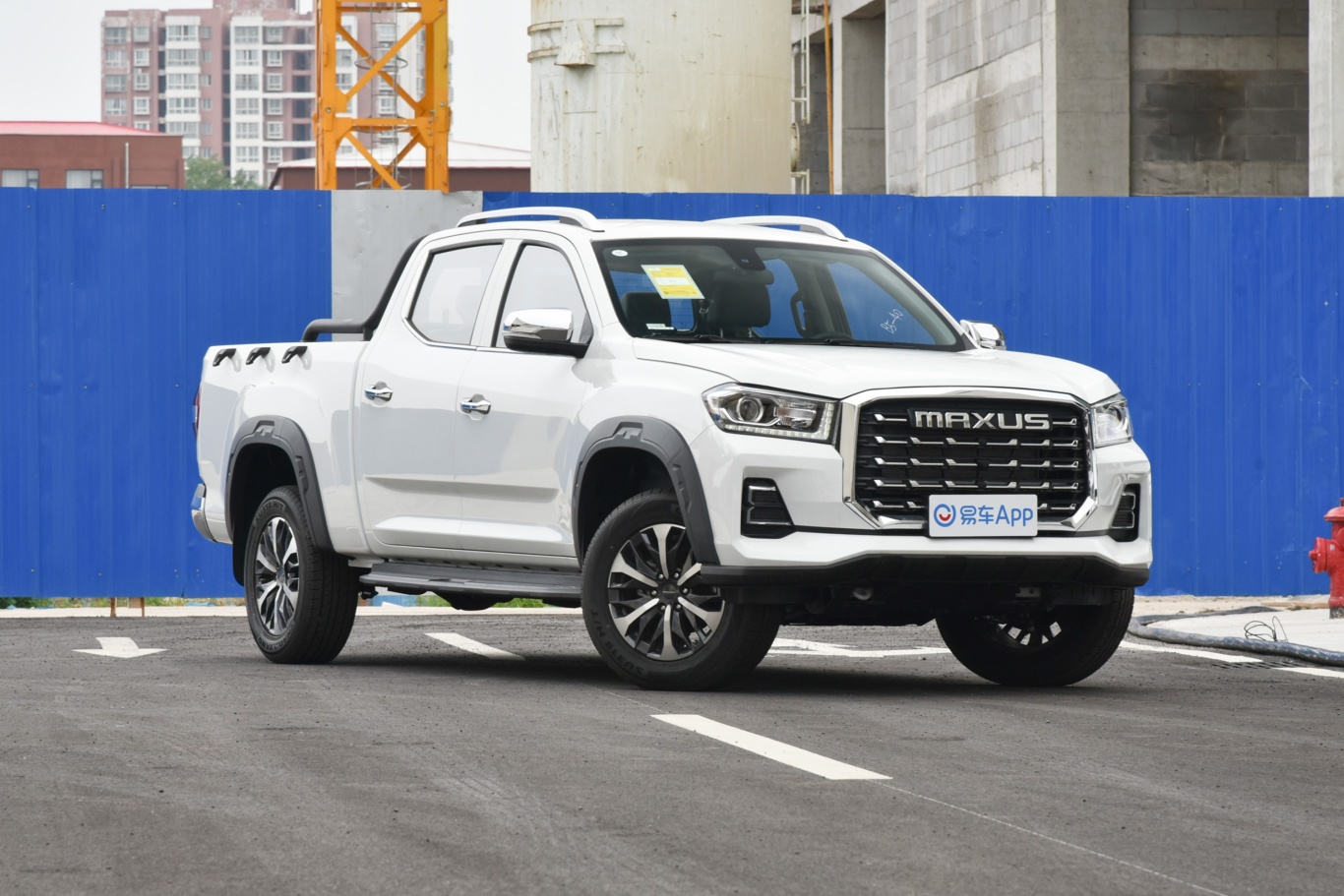 【上汽大通MAXUS 星际R2.0T 手动两驱长箱豪华版 柴油侧前45度车头向右水平图片-汽车图片大全】-易车