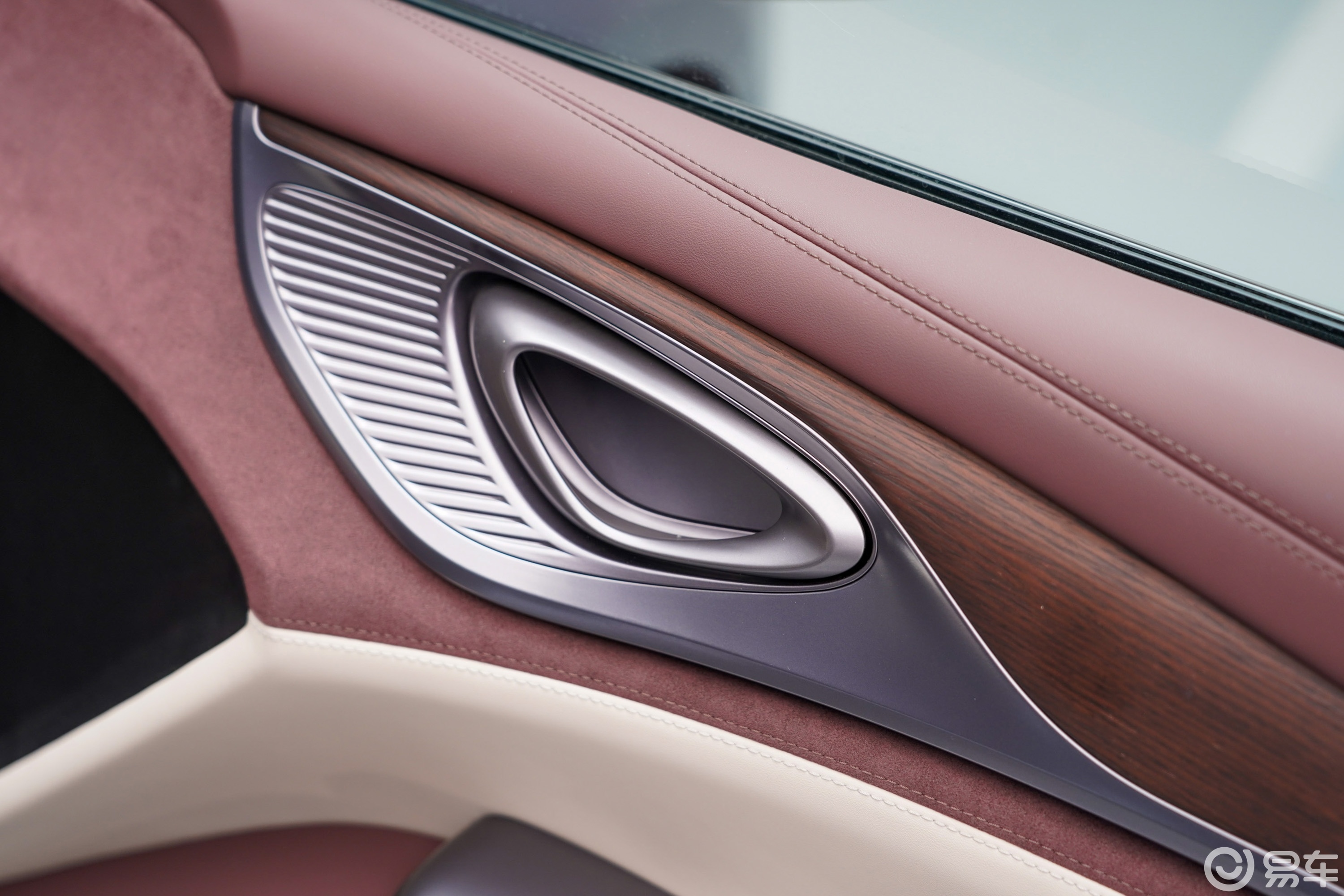 【海豹DM-i 1.5T 121km 旗舰型副驾驶位图片-汽车图片大全】-易车