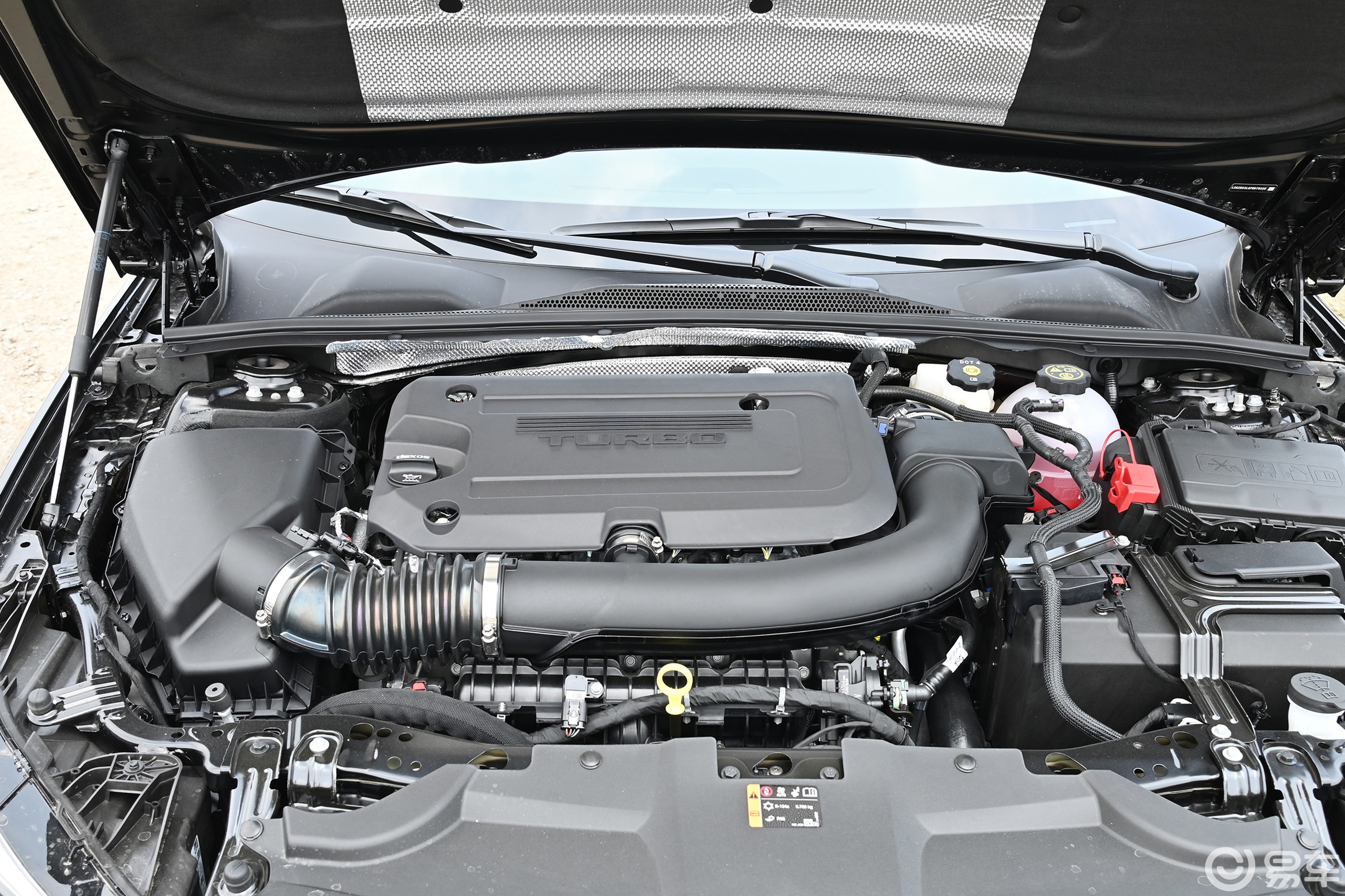 【君威28T 纵享版发动机特写图片-汽车图片大全】-易车