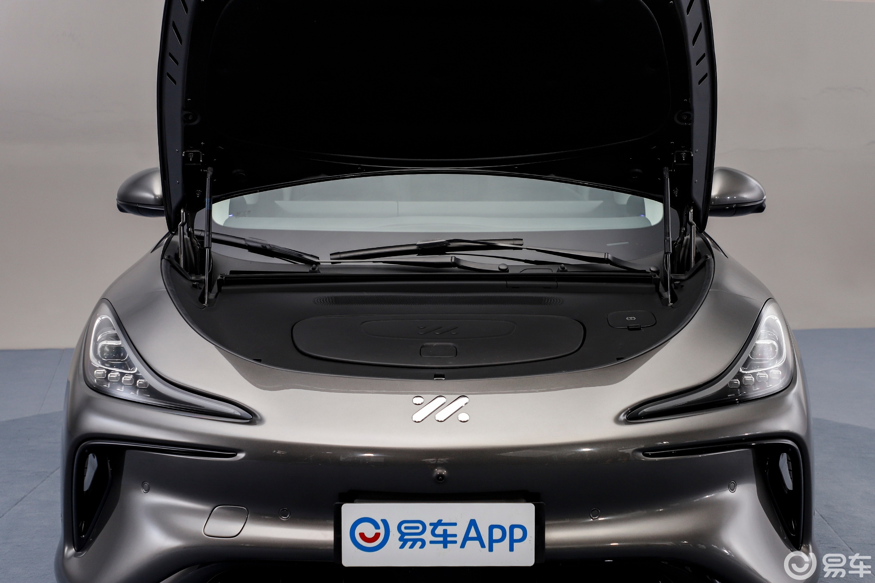 【智己LS6702km 四驱Max超强性能版发动机舱整体图片-汽车图片大全】-易车