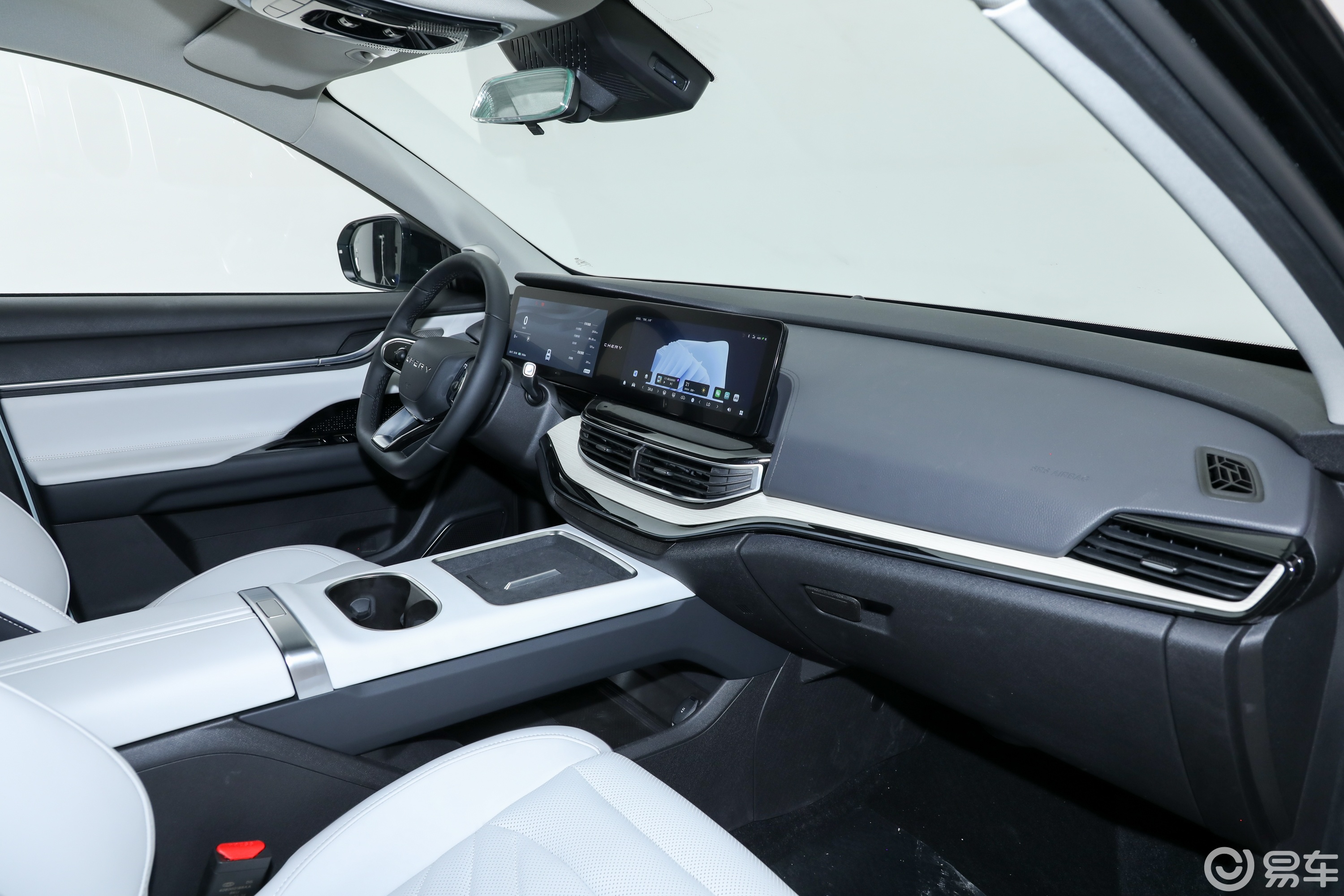 【奇瑞舒享家512km Max内饰全景副驾驶员方向图片-汽车图片大全】-易车