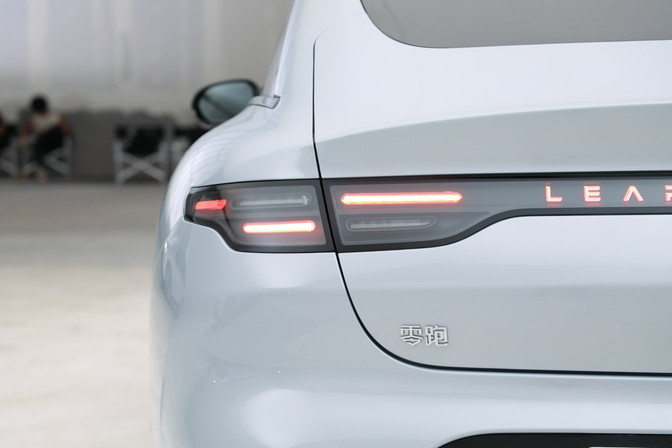 【零跑C01增程版 1.5L 316km 智享版外观灯组图片-汽车图片大全】-易车