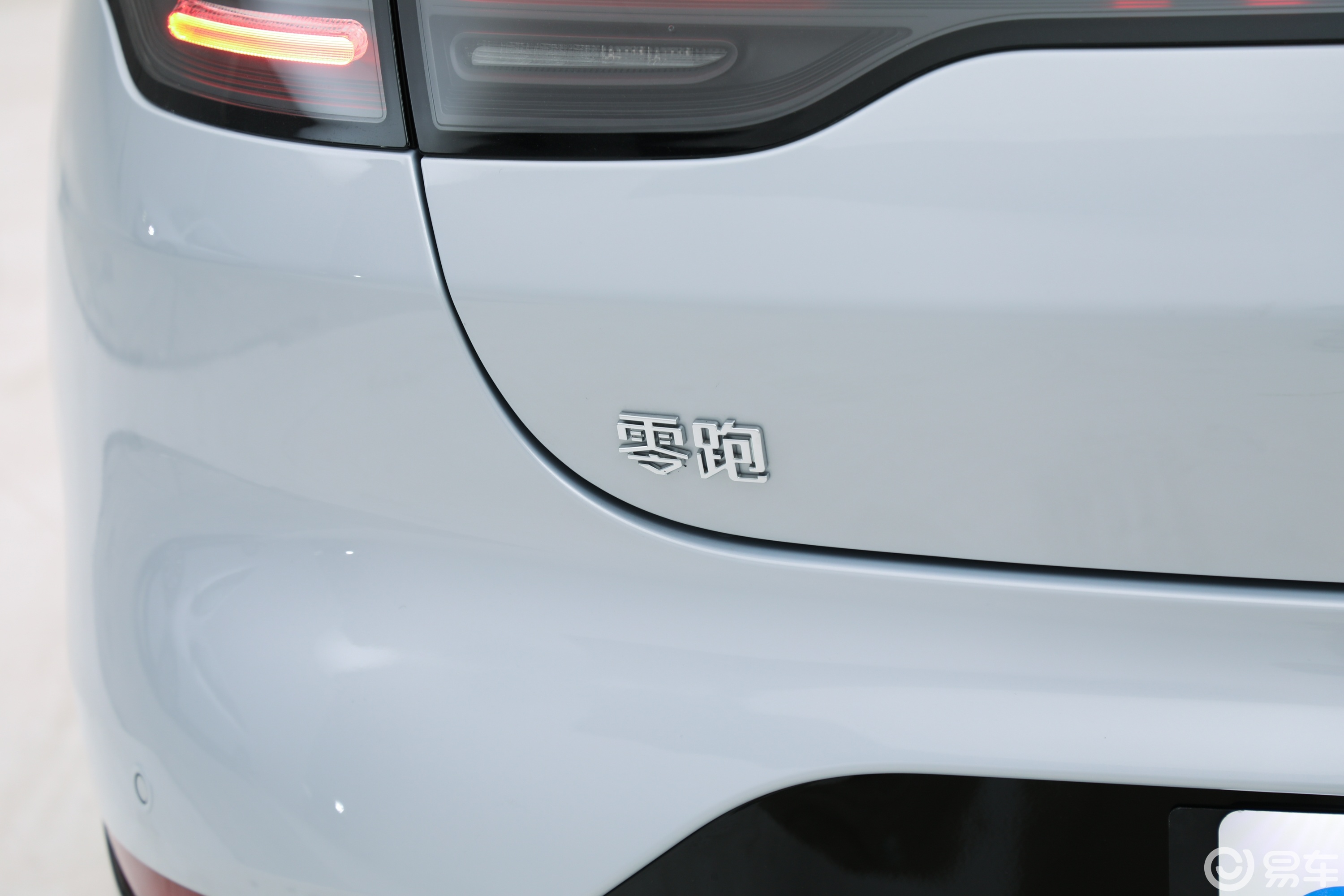 【零跑C01增程版 1.5L 316km 智享版外观细节图片-汽车图片大全】-易车