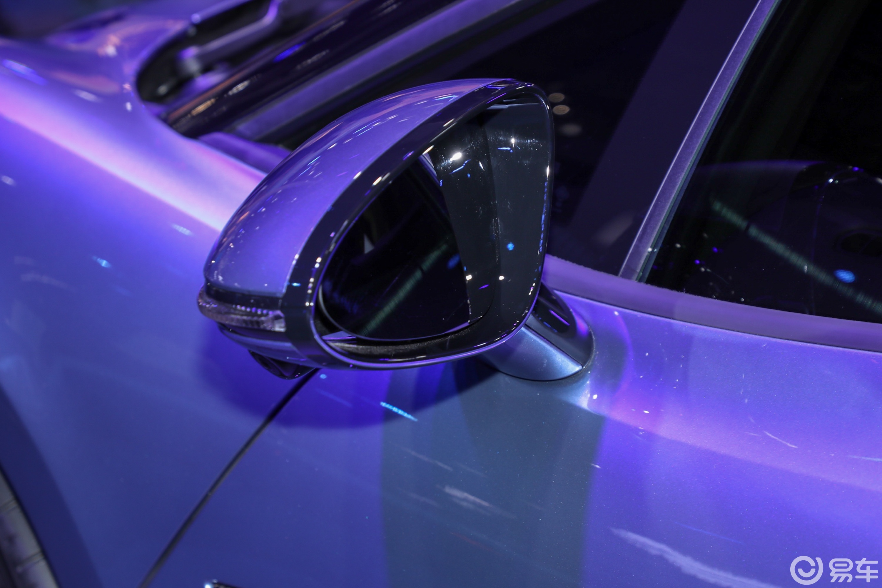 【仰望U9顶配版外观图片-汽车图片大全】-易车