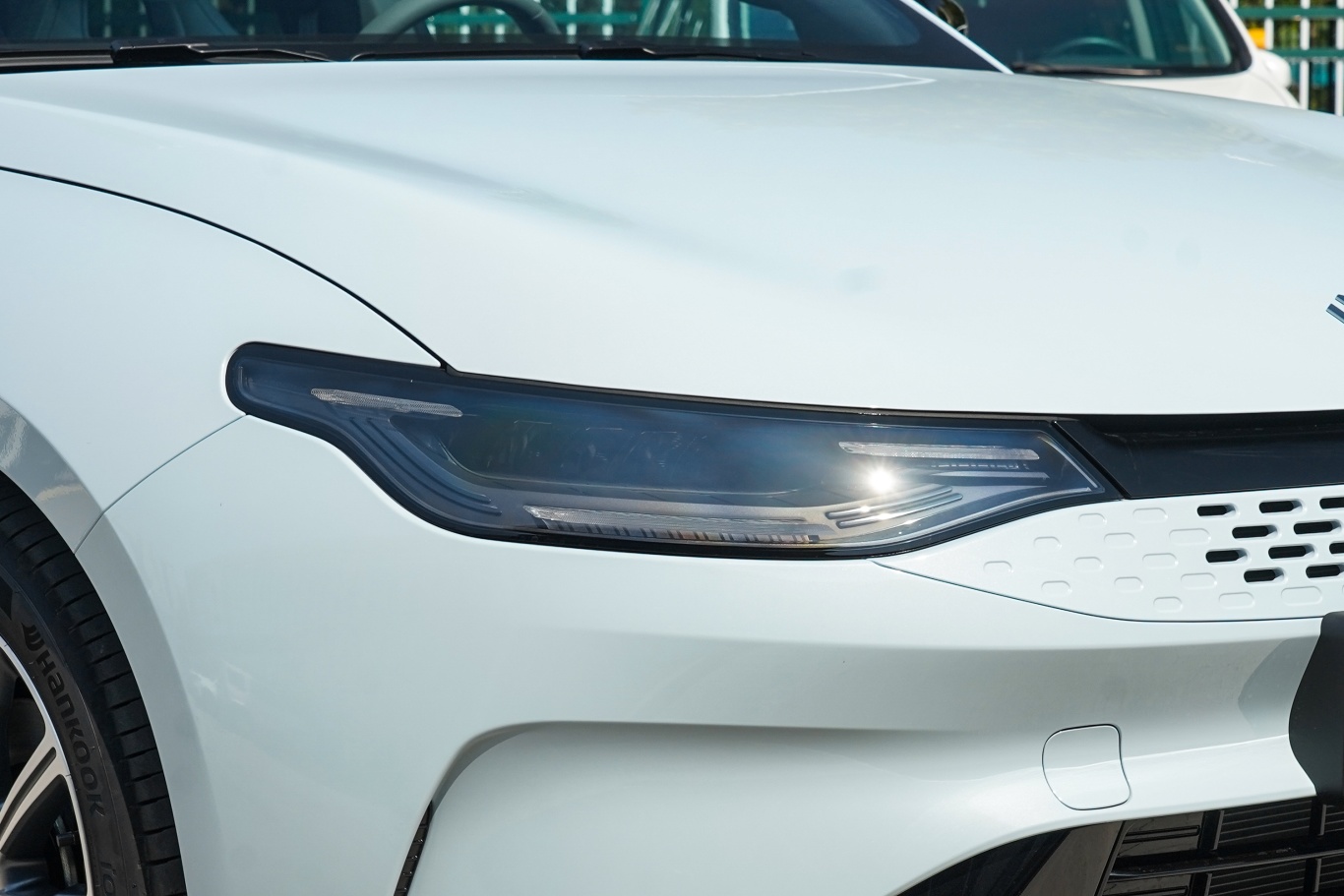 【零跑C01增程版 1.5L 216km 舒享版外观灯组图片-汽车图片大全】-易车