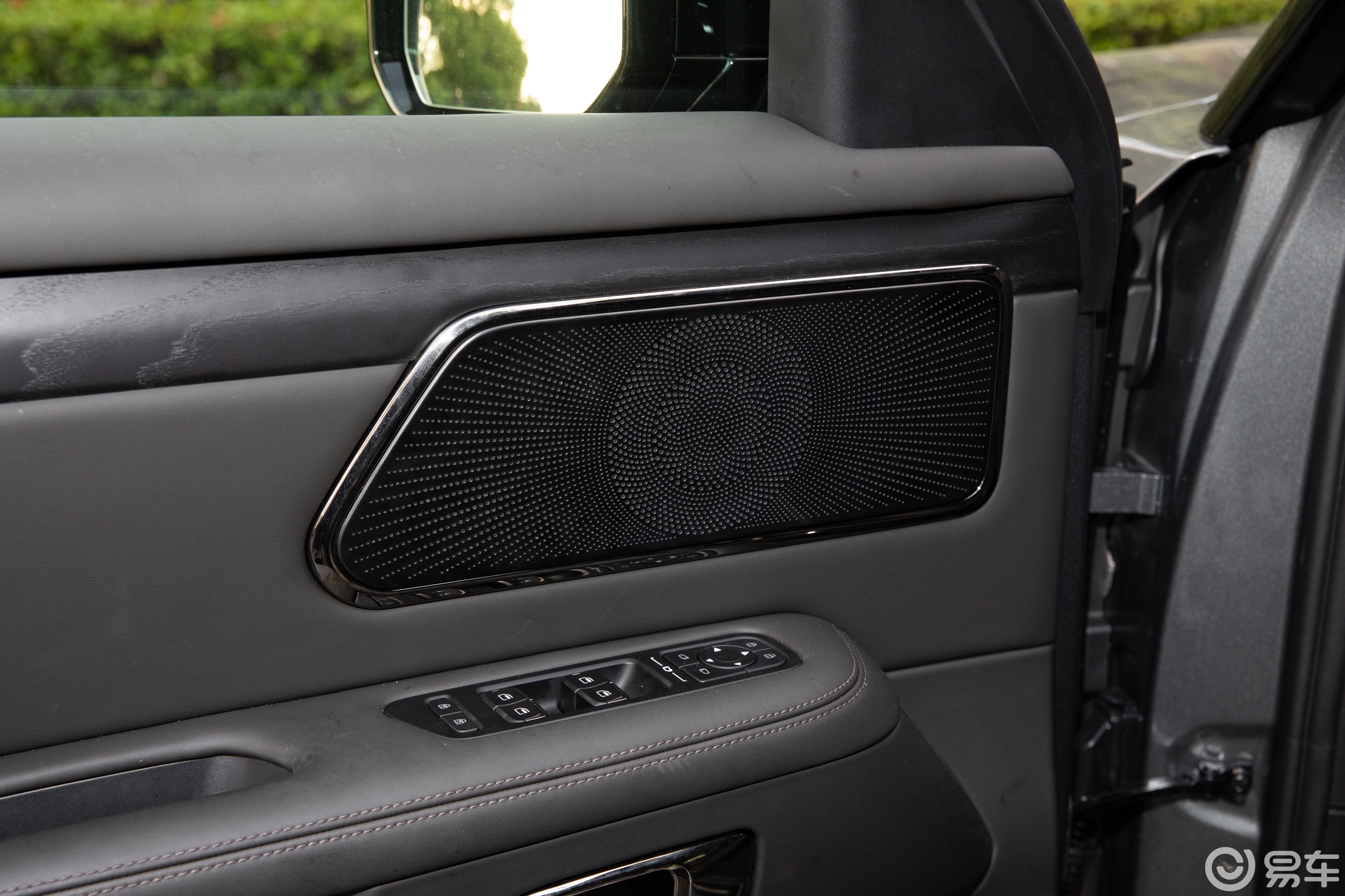 【极石011.5T 235km 尊享版 6座音响和品牌图片-汽车图片大全】-易车