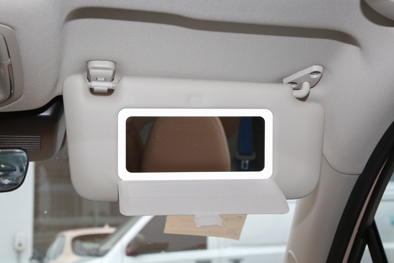 【欧拉好猫401km 尊荣型副驾驶位图片-汽车图片大全】-易车