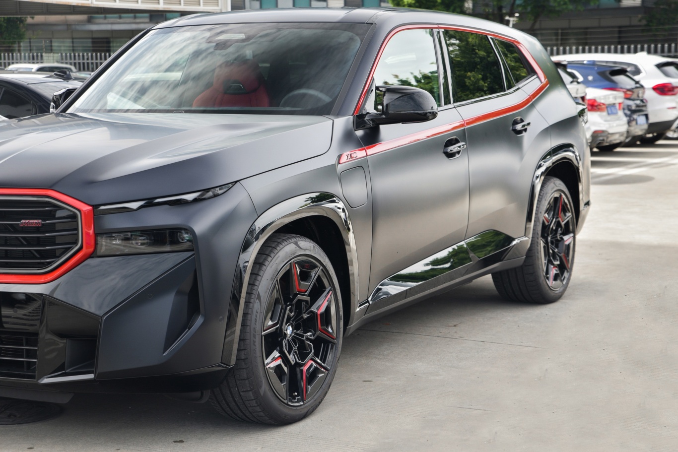 【宝马XM4.4T 78km Label Red限量版外观细节图片-汽车图片大全】-易车