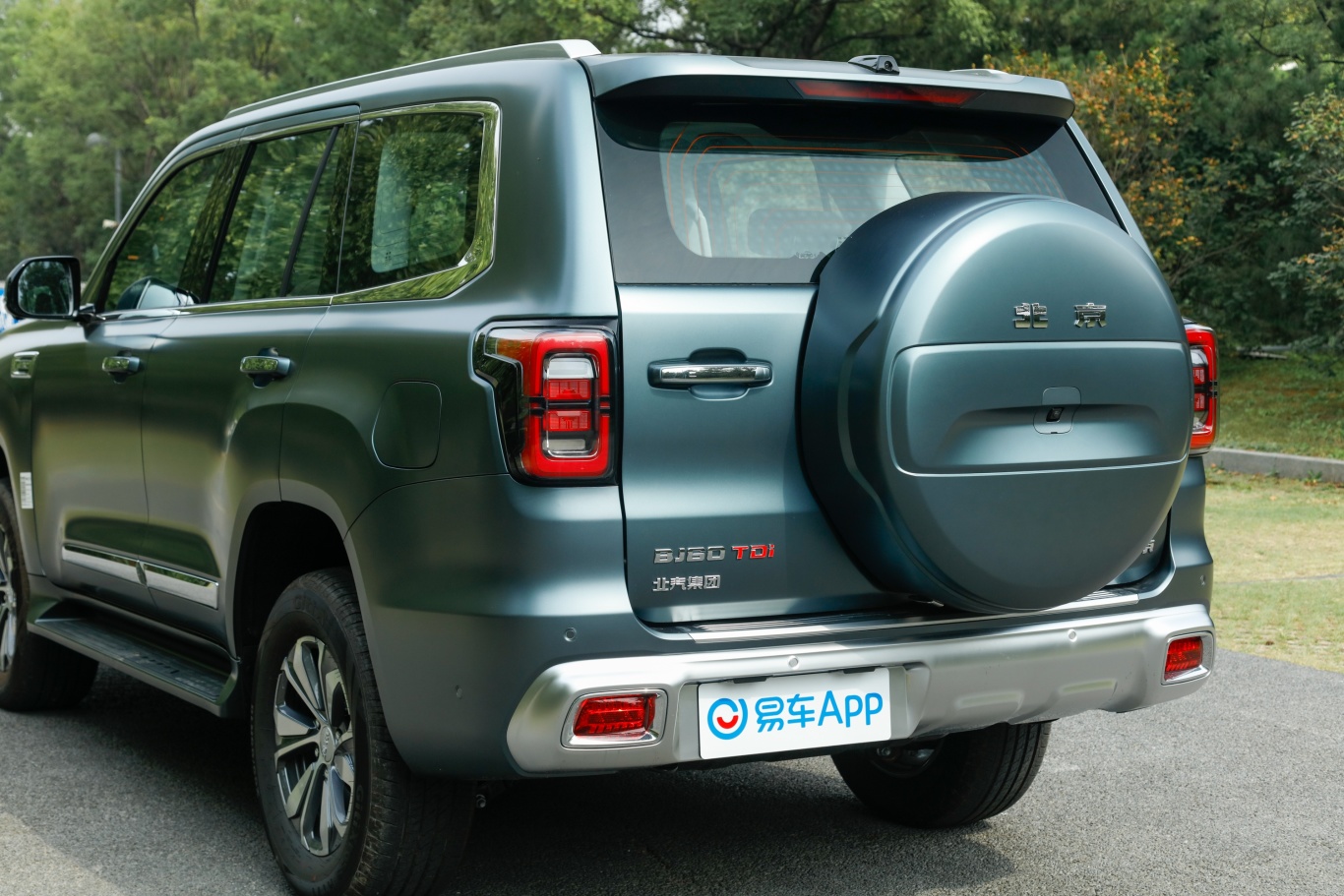 【北京BJ602.0T 千里版 5座 柴油车尾特写图片-汽车图片大全】-易车