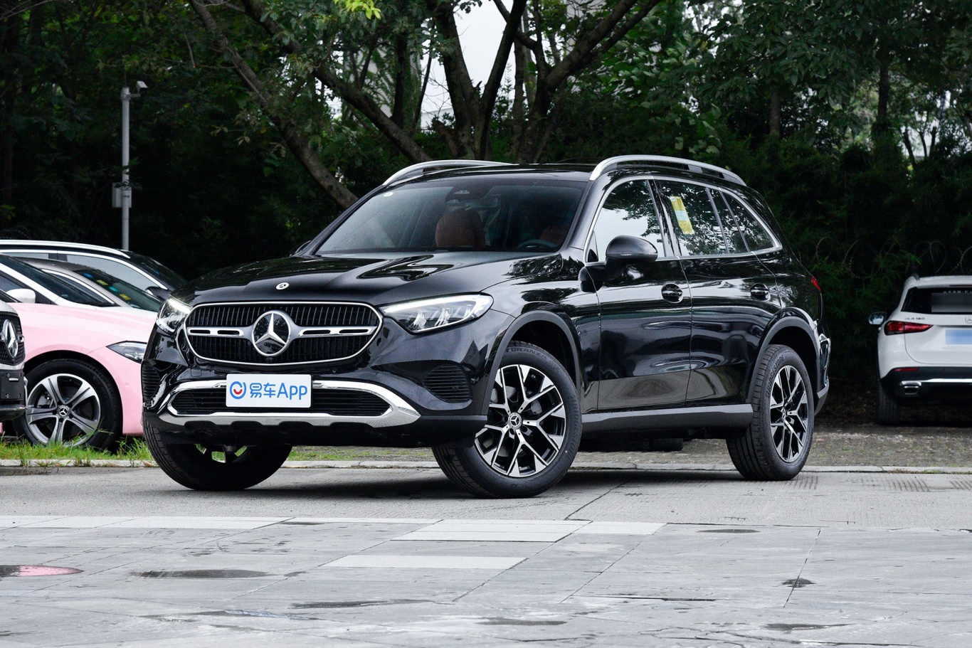 【奔驰GLC改款 GLC 260 L 4MATIC 动感型 5座侧前45度车头向左水平图片-汽车图片大全】-易车
