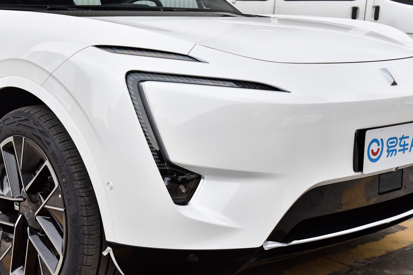 【阿维塔11鸿蒙版 730km 后驱版 5座外观灯组图片-汽车图片大全】-易车