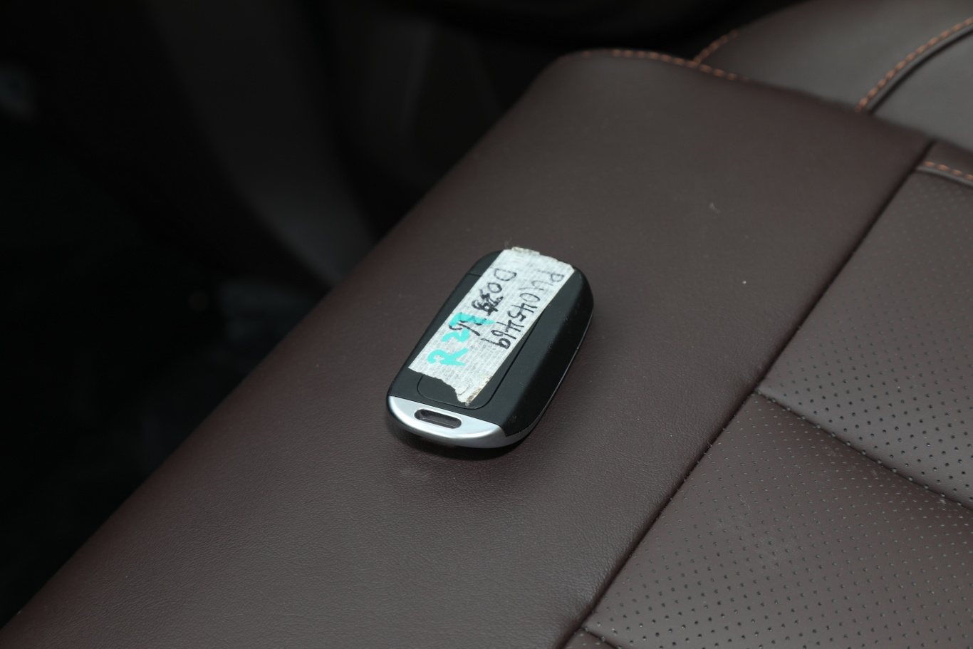 【火星72.0T 手动两驱长箱乐享型 柴油钥匙正面图片-汽车图片大全】-易车