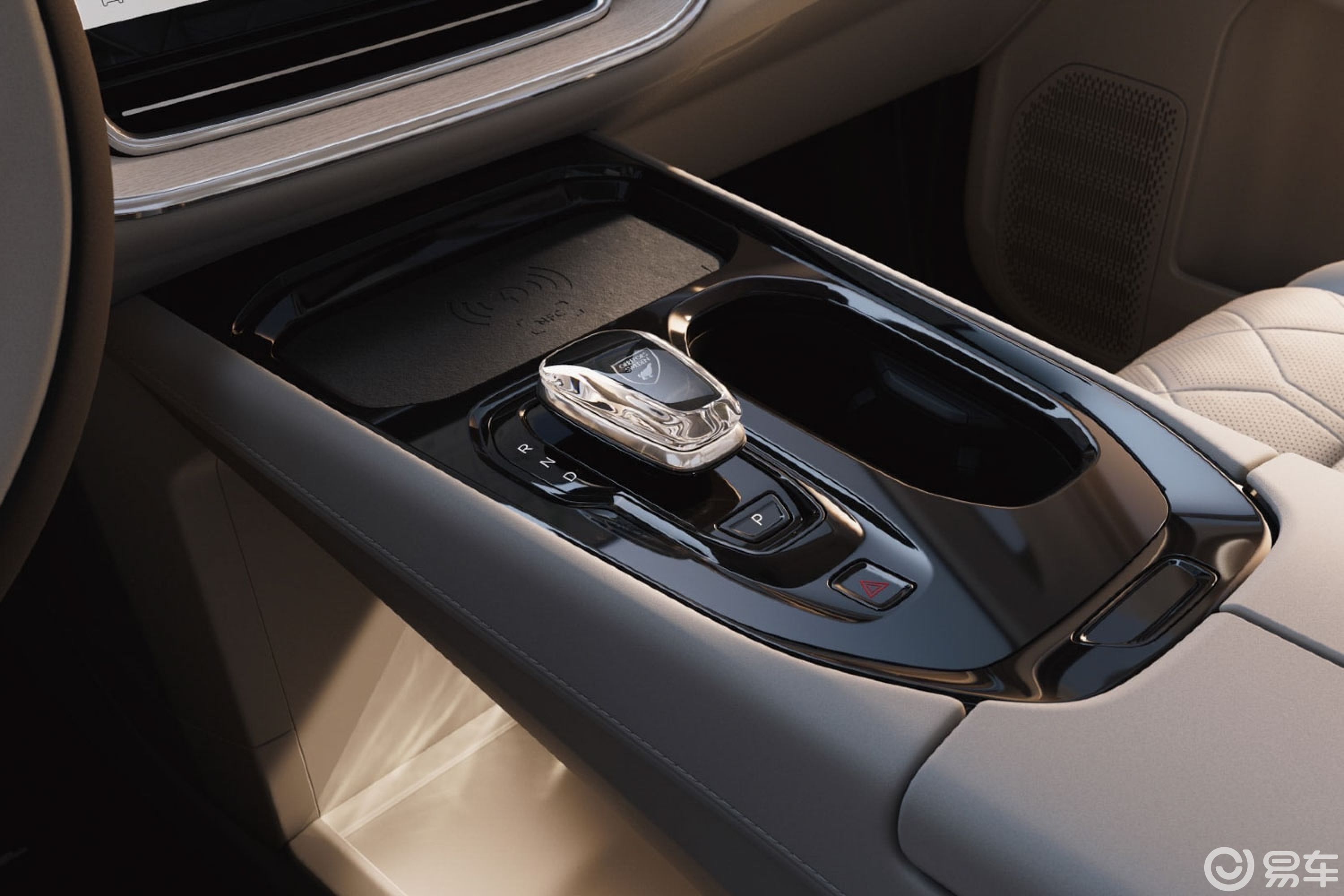 【沃尔沃EM90图片-汽车图片大全】-易车