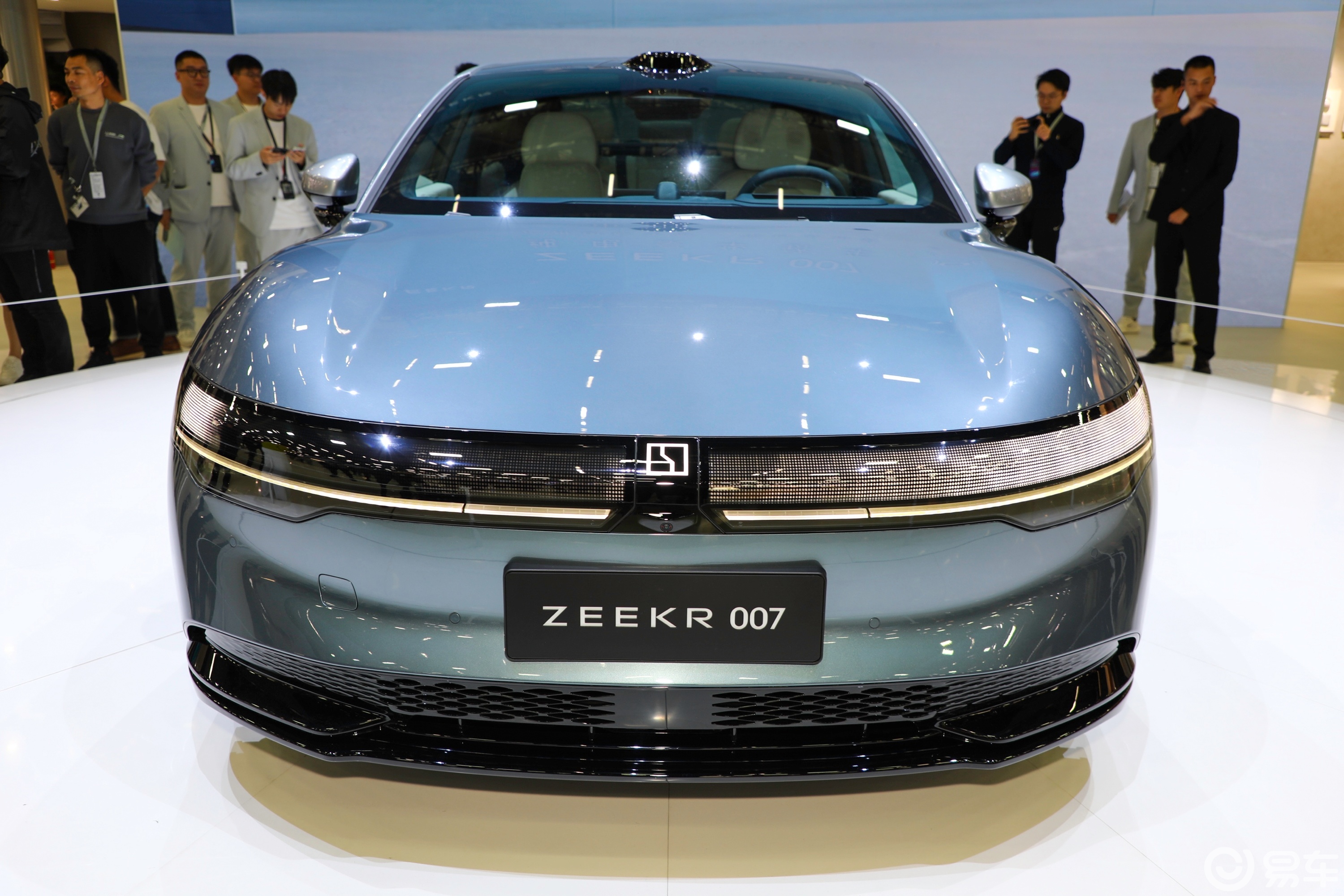 【ZEEKR 007图片-汽车图片大全】-易车