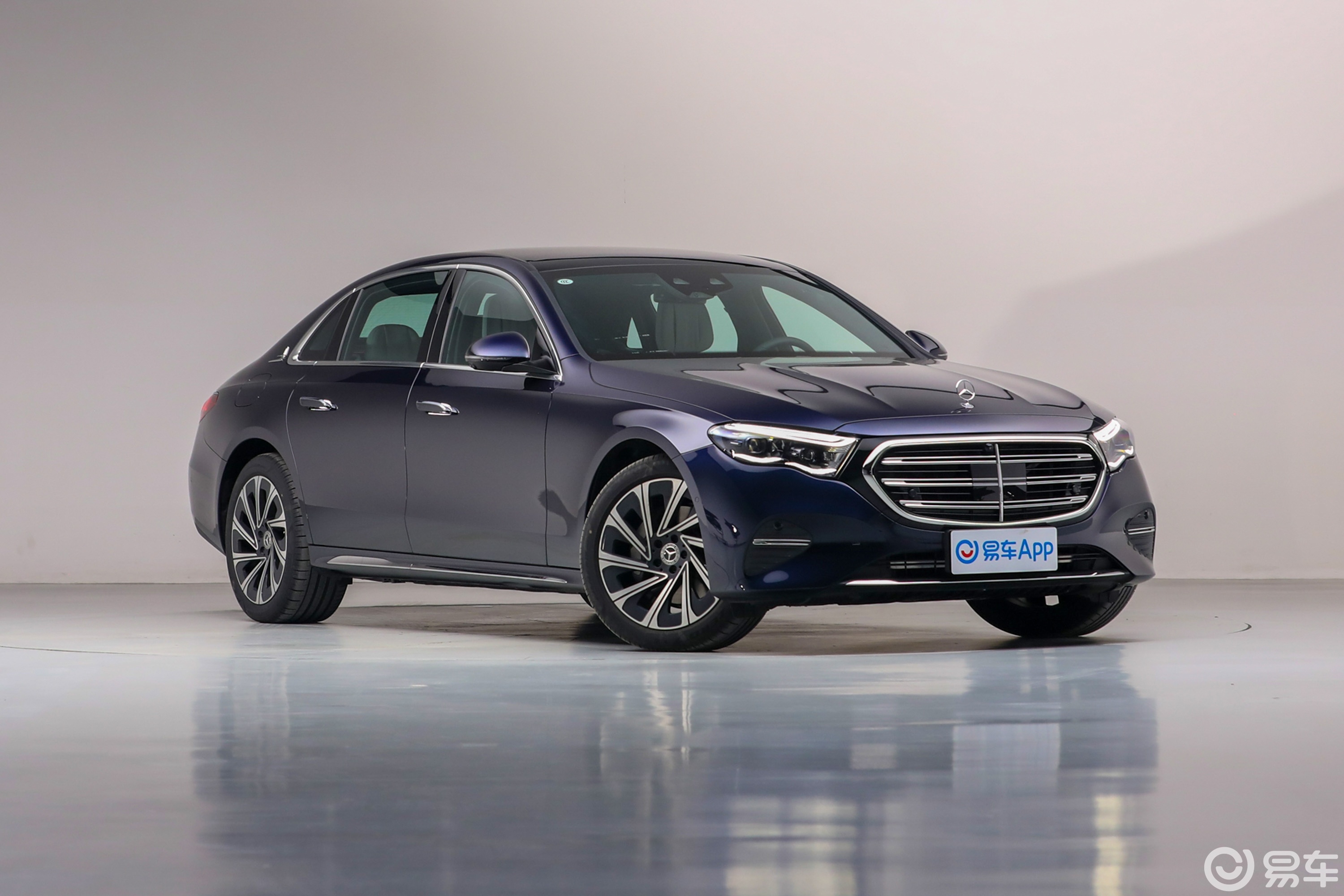 【奔驰E级E 300 L 豪华型正侧车头向右水平图片-汽车图片大全】-易车