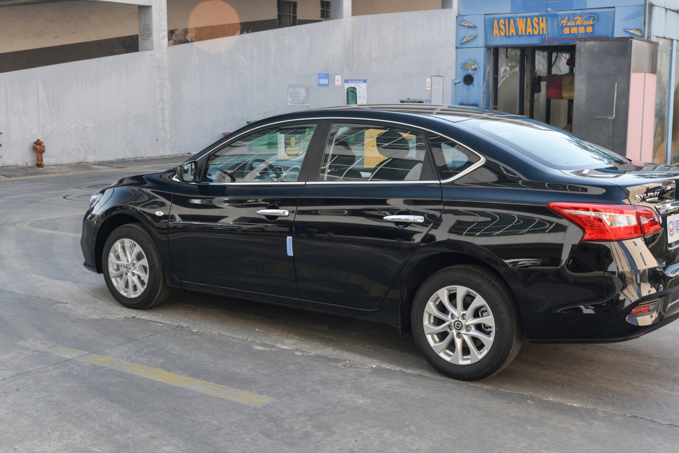 【轩逸改款 经典 1.6L XE舒适版外观细节图片-汽车图片大全】-易车