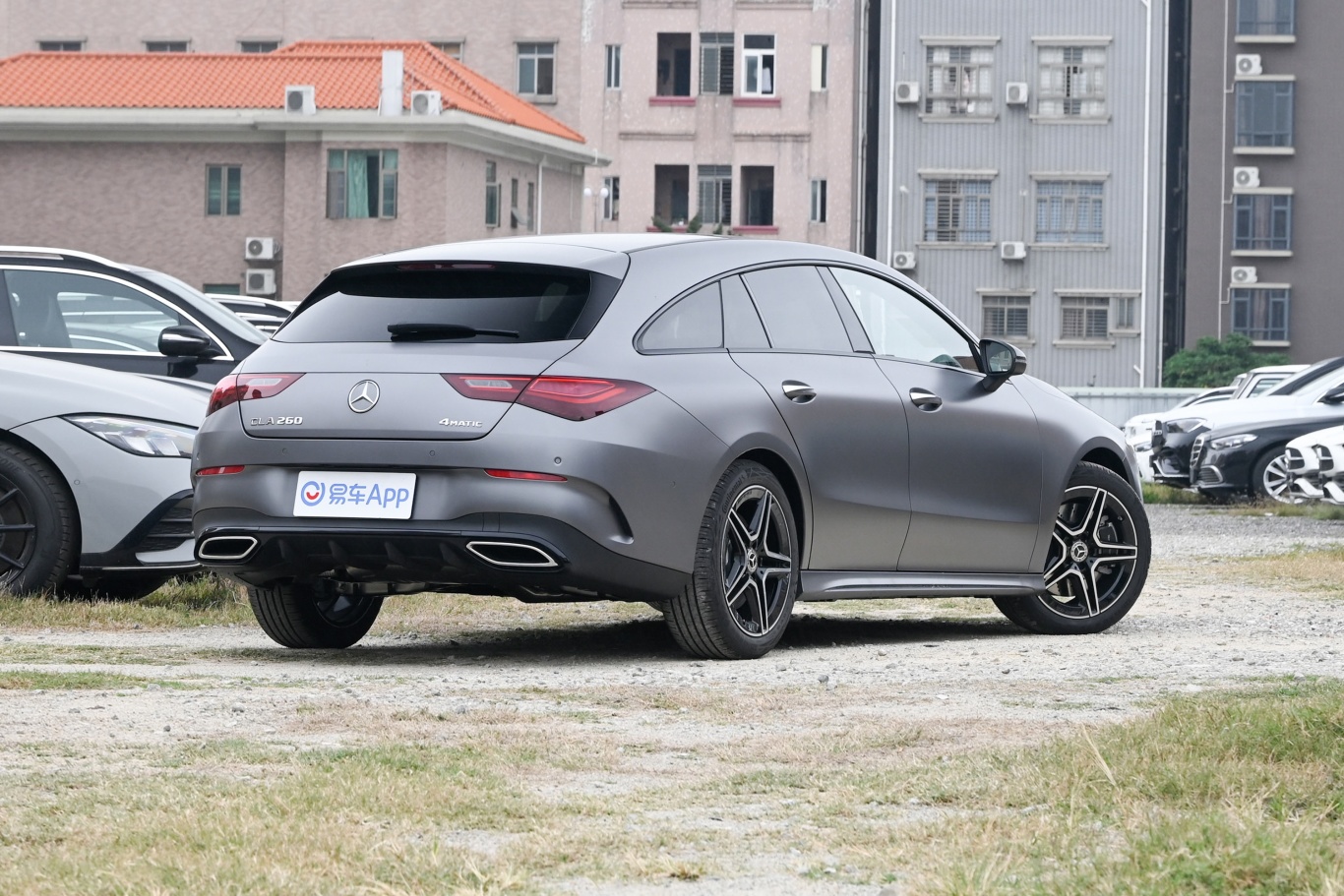 【奔驰CLA级CLA 260 4MATIC 五门猎跑车侧后45度车头向右水平图片-汽车图片大全】-易车