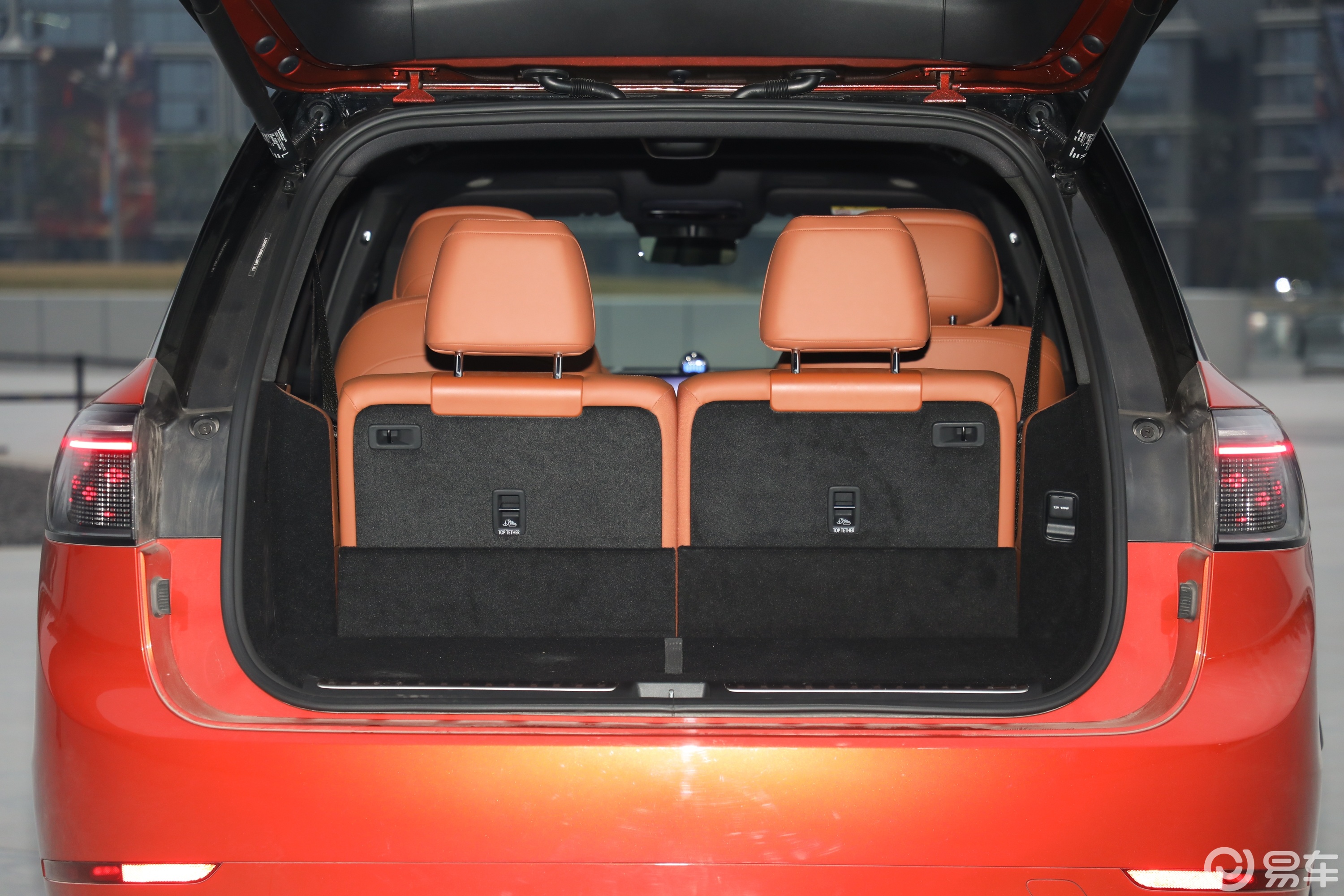 【问界M9纯电版 630km Ultra后备厢空间特写图片-汽车图片大全】-易车