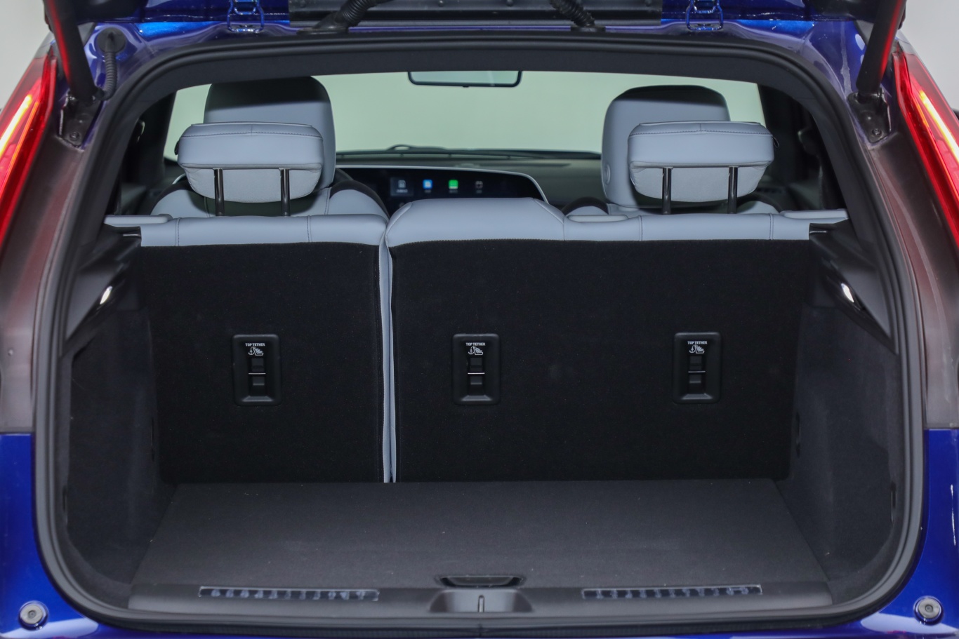 【凯迪拉克XT428T 两驱尊贵型后备厢空间特写图片-汽车图片大全】-易车