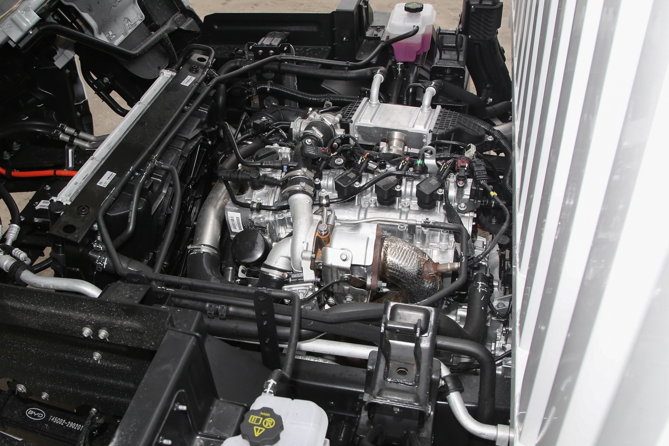 【比亚迪T5DM 1.5T 厢式车财富版发动机/电机特写图片-汽车图片大全】-易车