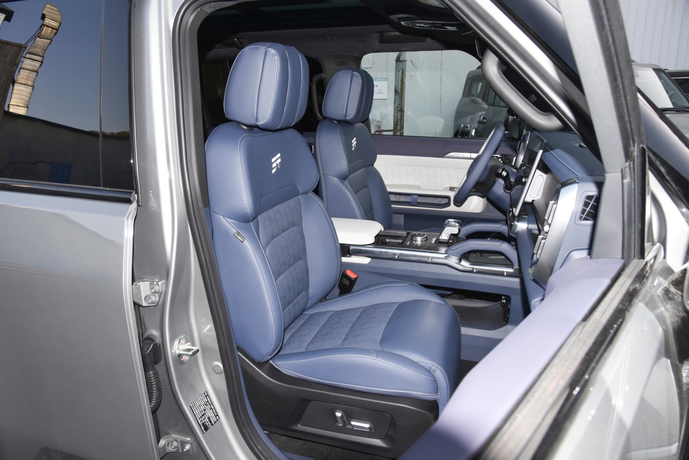 【山海T21.5T 208km 前驱山野版 5座副驾驶座椅图片-汽车图片大全】-易车