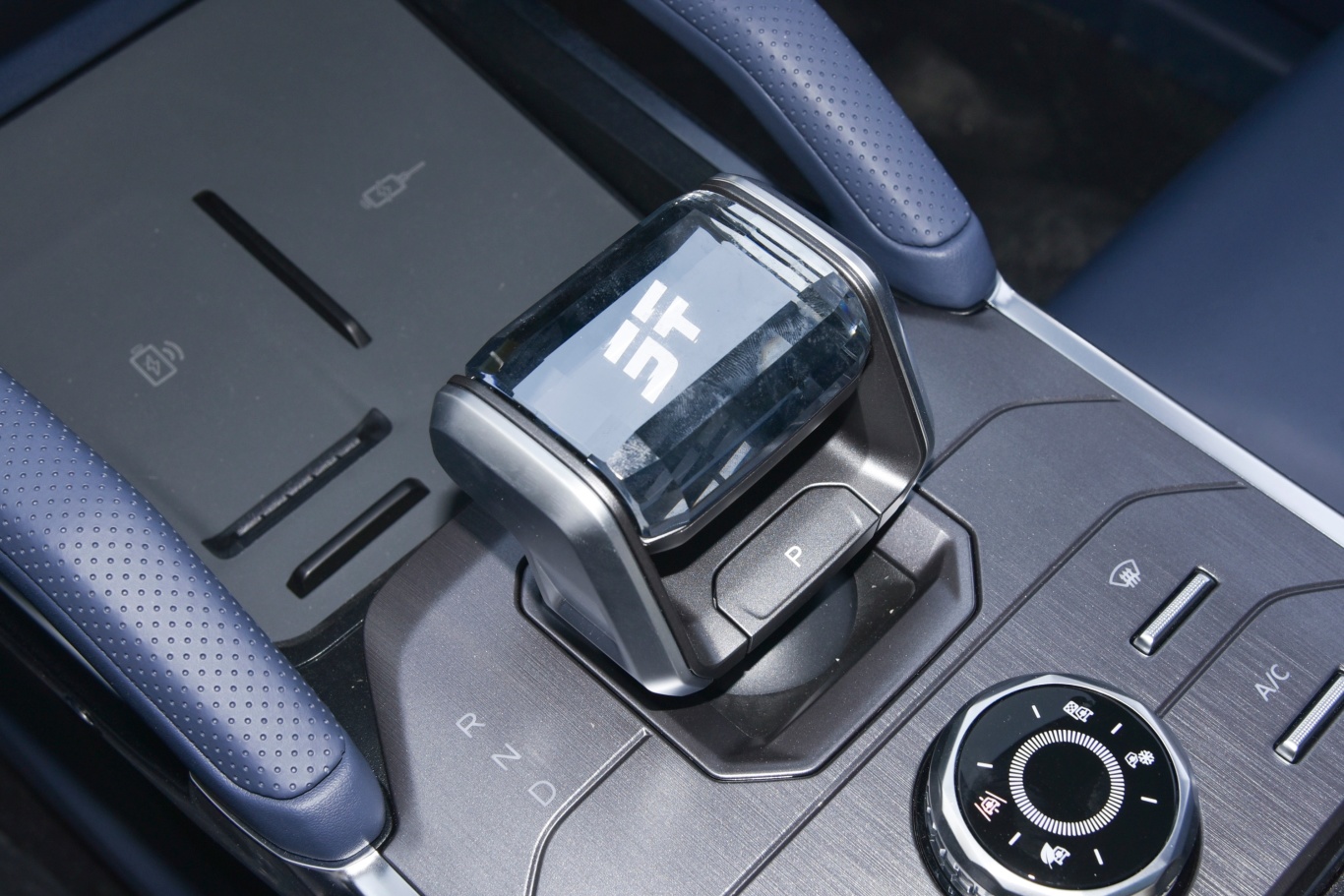 【山海T21.5T 208km 前驱山野版 5座换挡装置图片-汽车图片大全】-易车