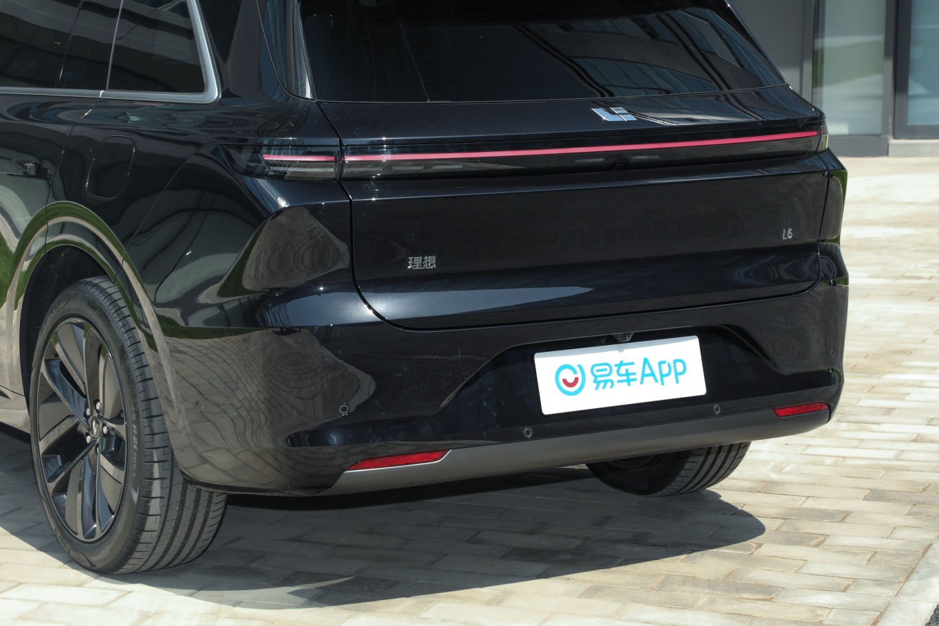 【理想L6Max车尾特写图片-汽车图片大全】-易车