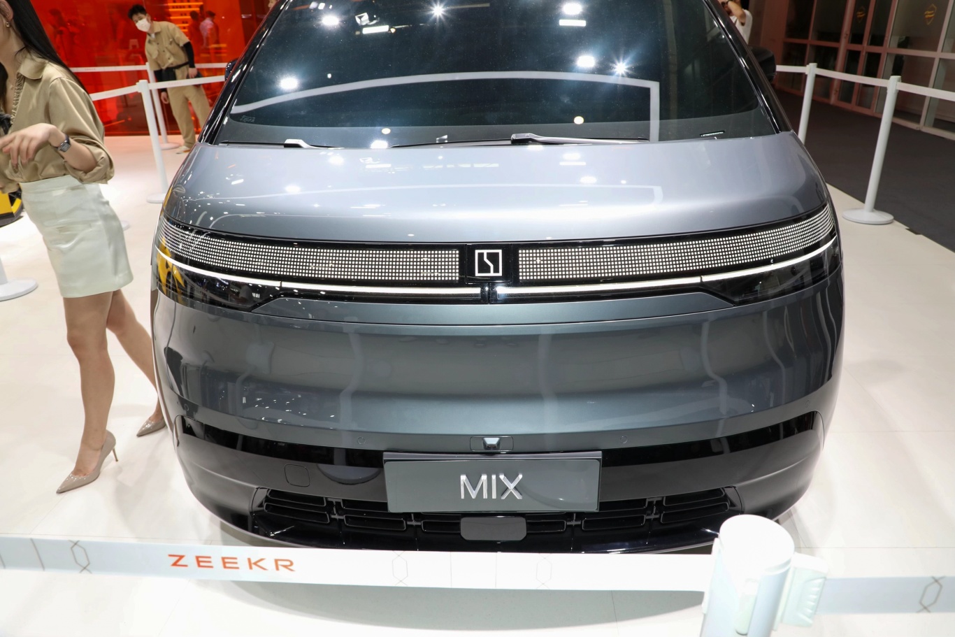 【ZEEKR MIX外观图片-汽车图片大全】-易车