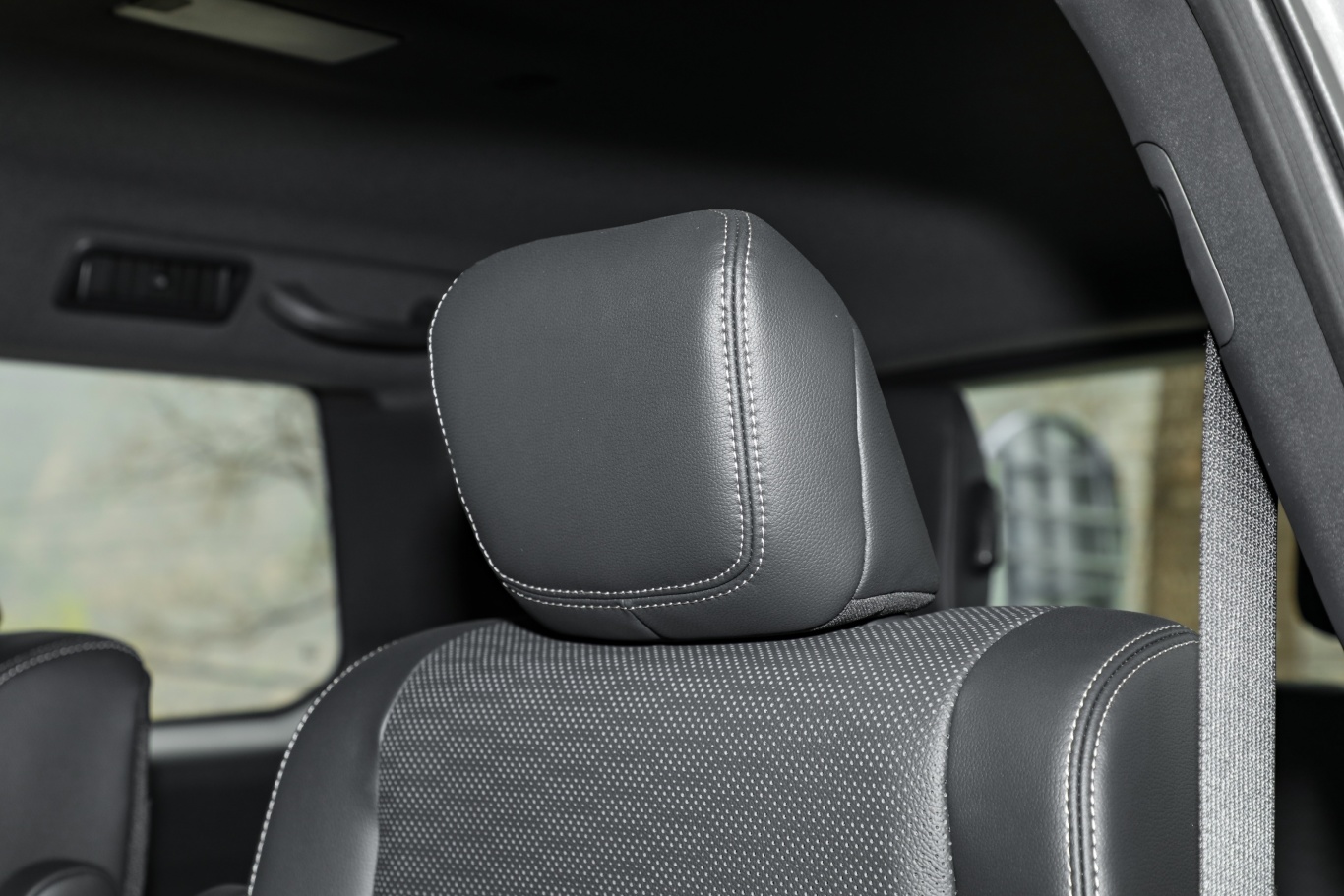 【普拉多双擎 2.4T 全能TX版 6座空间图片-汽车图片大全】-易车