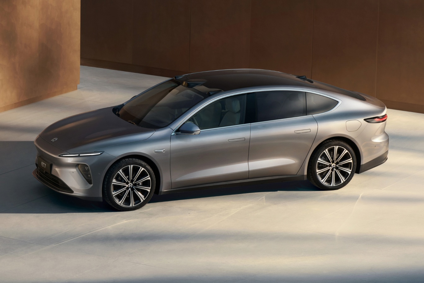 【蔚来ET7图片-汽车图片大全】-易车